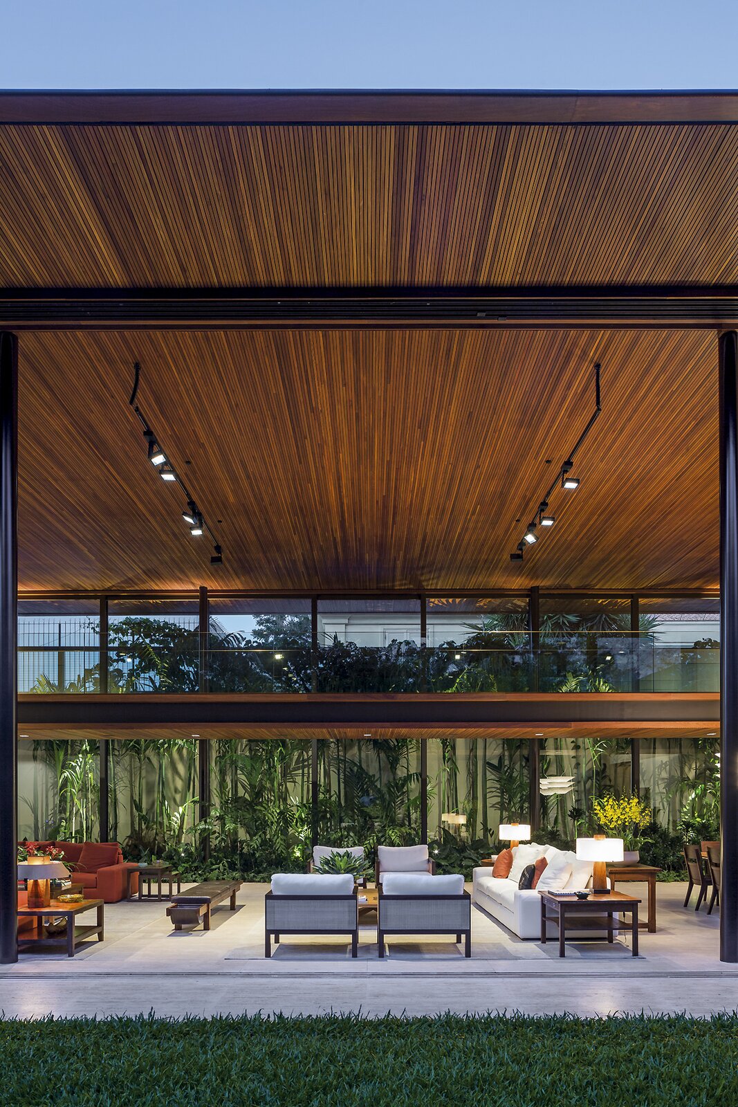 Photo 7 of 9 in MLA House by Jacobsen Arquitetura - Dwell