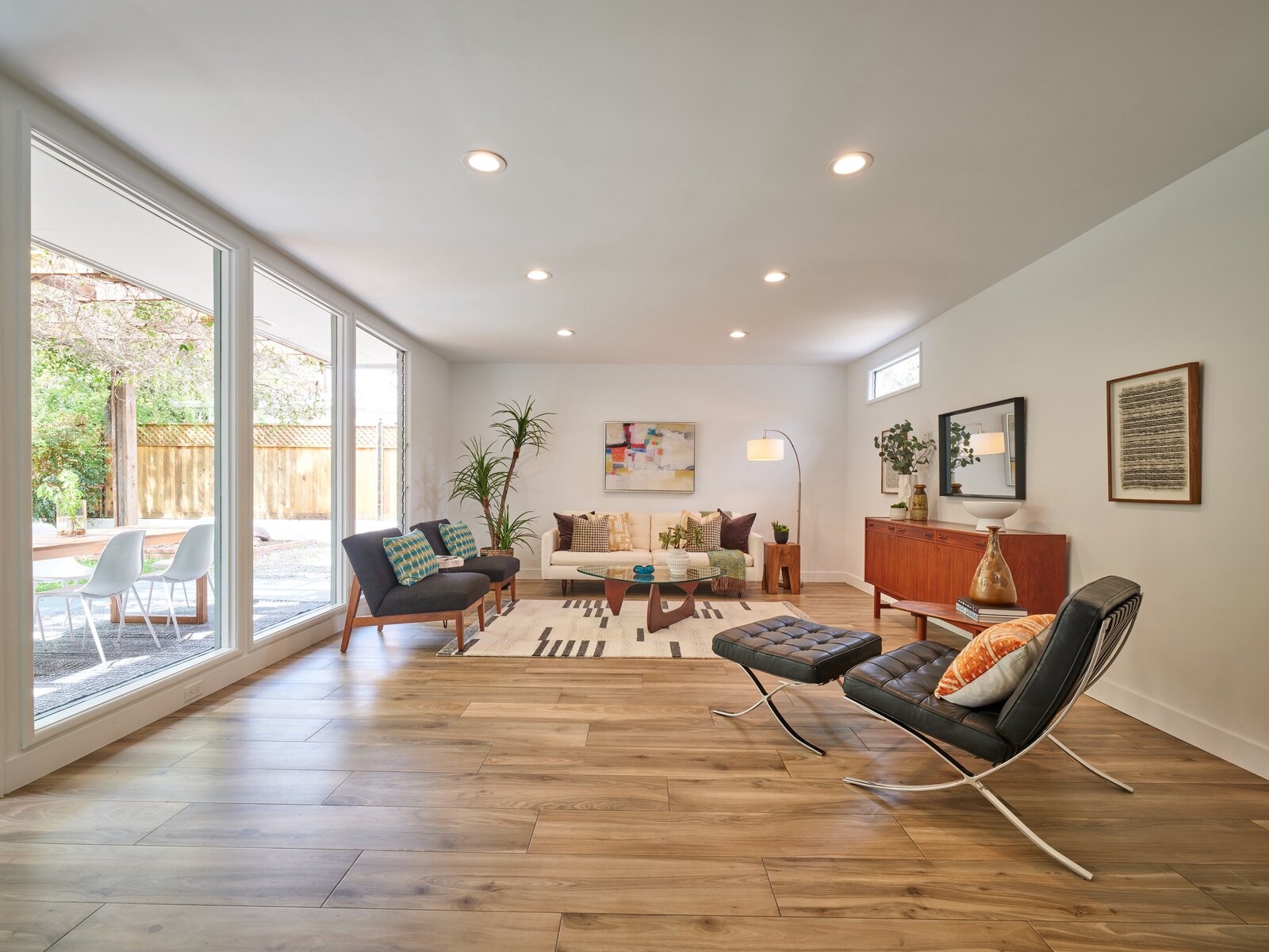 Photo 2 of 11 in Gregory Ain, 1948 Mar Vista Tract by Lindsay ...