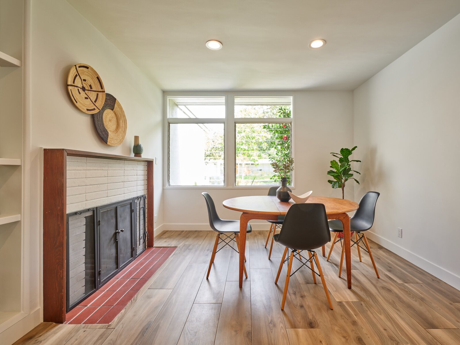 Photo 5 of 11 in Gregory Ain, 1948 Mar Vista Tract by Lindsay ...