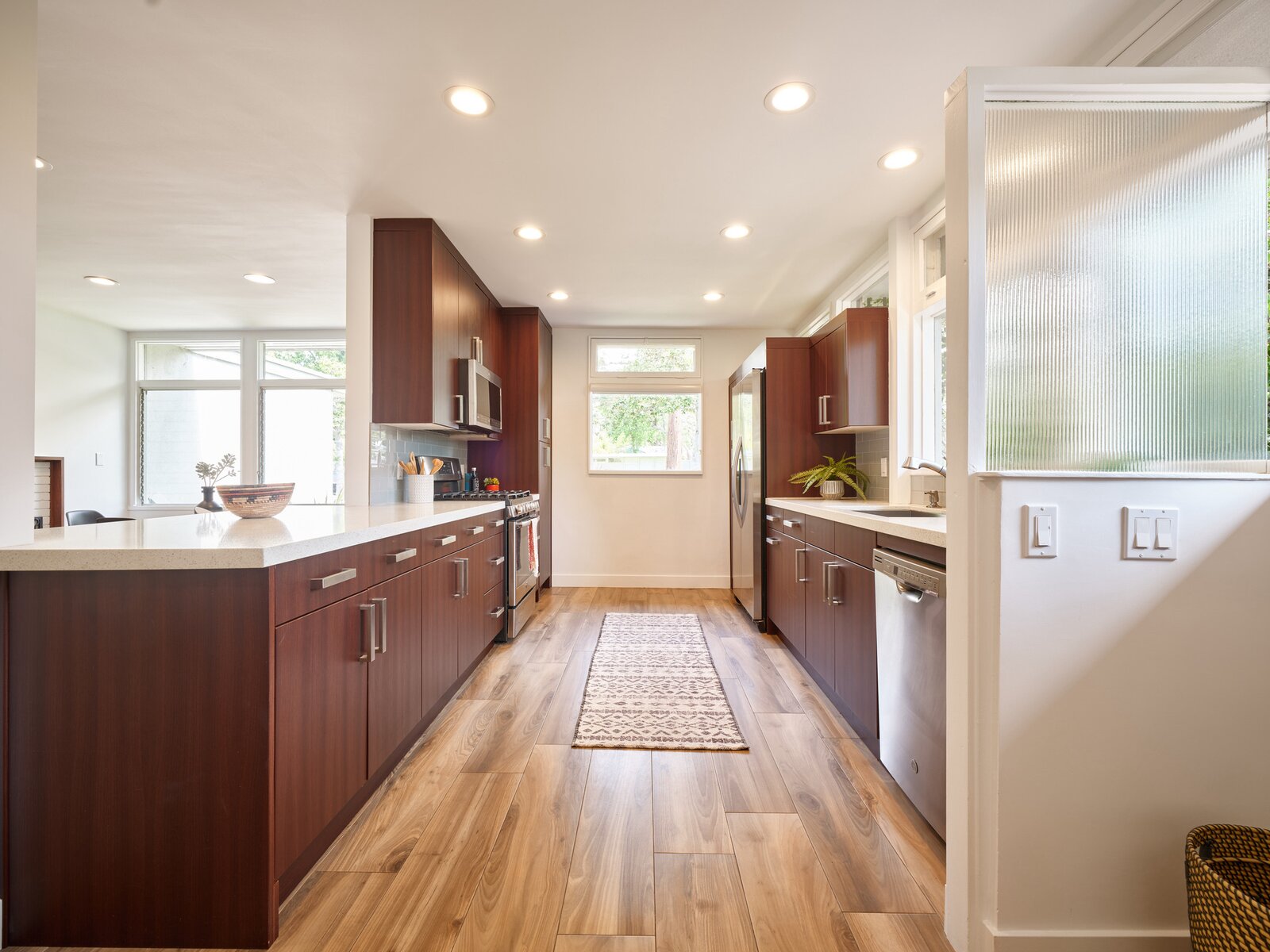 Photo 6 of 11 in Gregory Ain, 1948 Mar Vista Tract by Lindsay ...