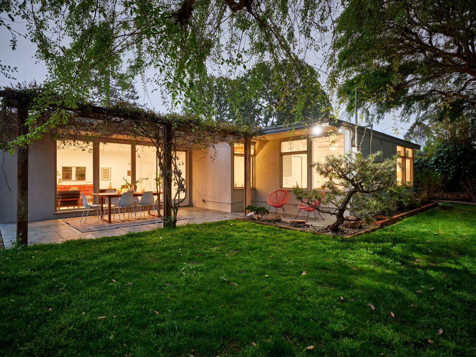 Photo 10 of 11 in Gregory Ain, 1948 Mar Vista Tract by Lindsay ...