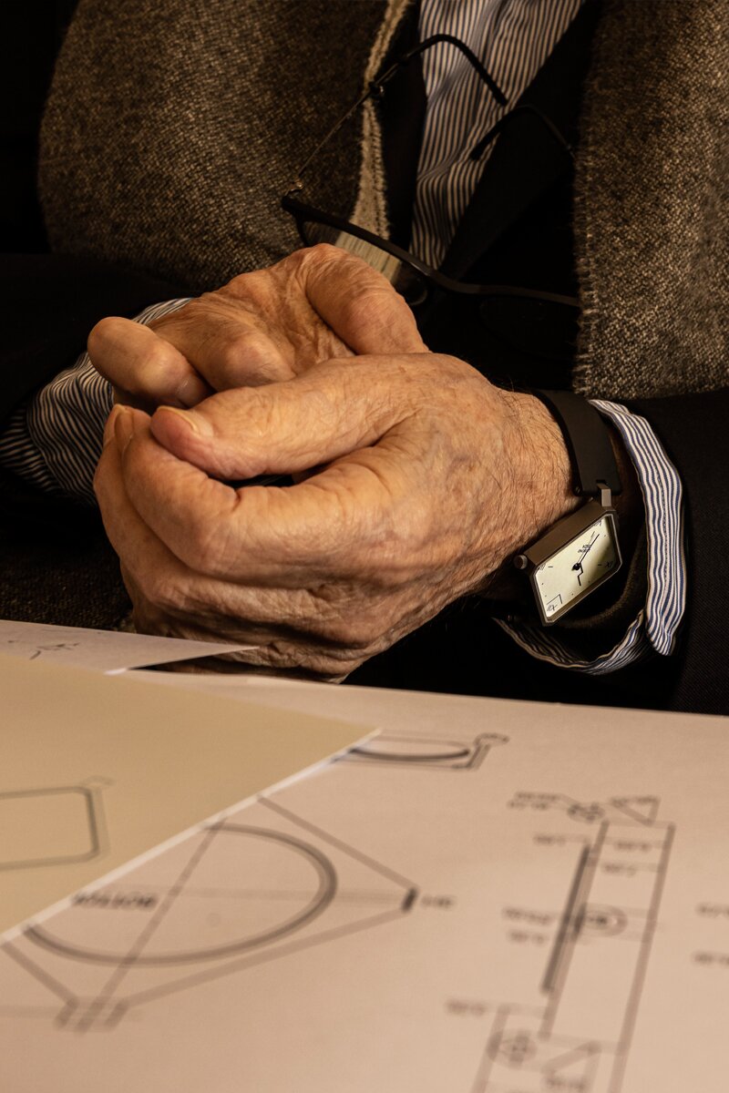 Photo 11 of 17 in Mechanical Masterpiece by Alvaro Siza for Lebond ...