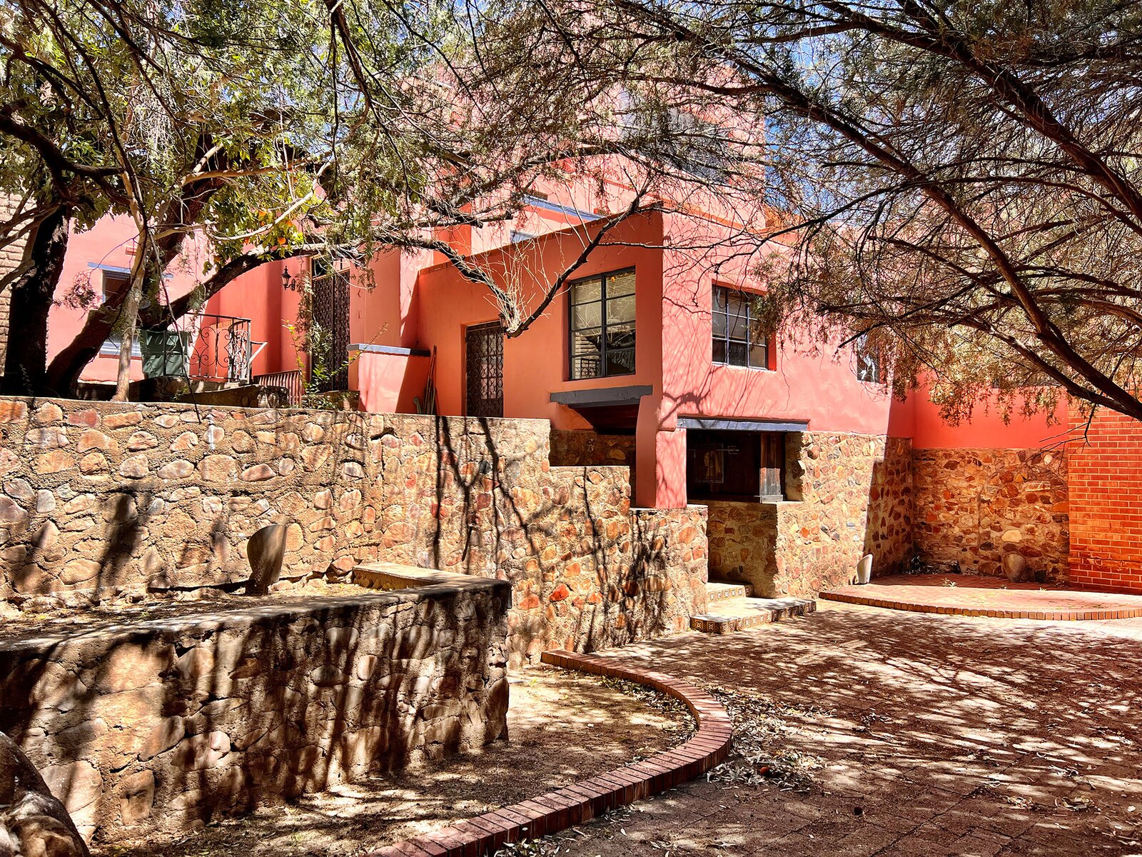 Photo 9 of 26 in Rancho de los Cerros by Scott Leuthold - Dwell