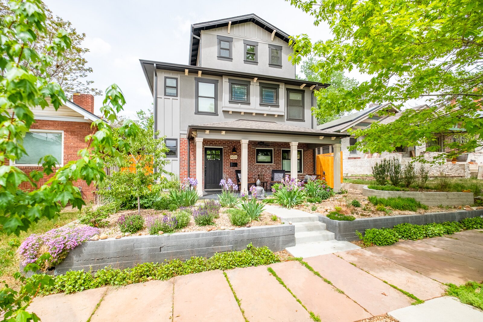 Photo 1 of 27 in Beach Court by Meagen Svendsen - Dwell