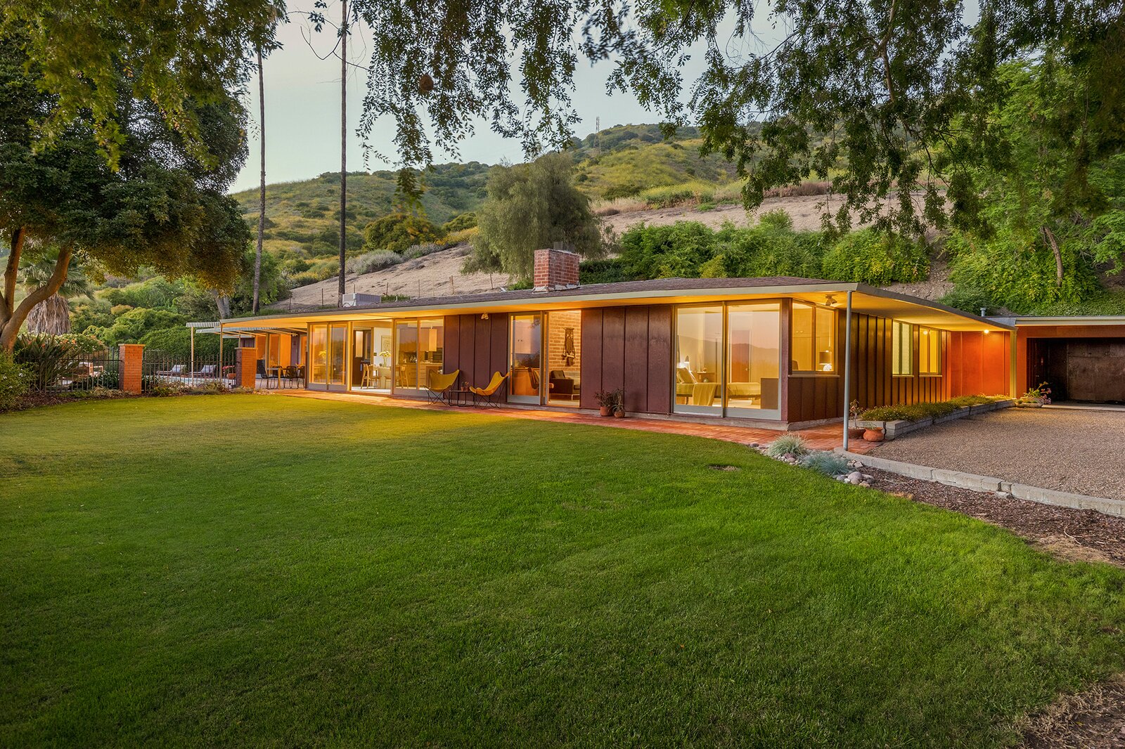 Photo 9 of 24 in The Bryce Residence -1950 - Chalfont Head, architect ...