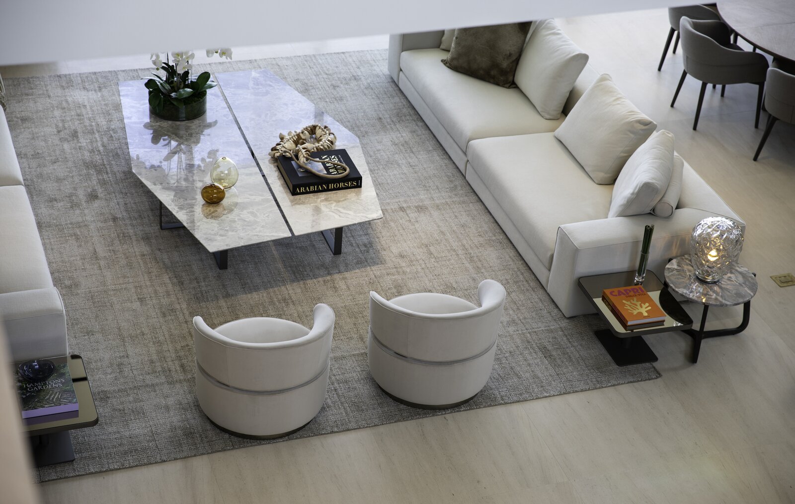 Photo 3 of 11 in DUNAGAN DIVERIO DESIGNS A Modern Waterfront Haven by ...