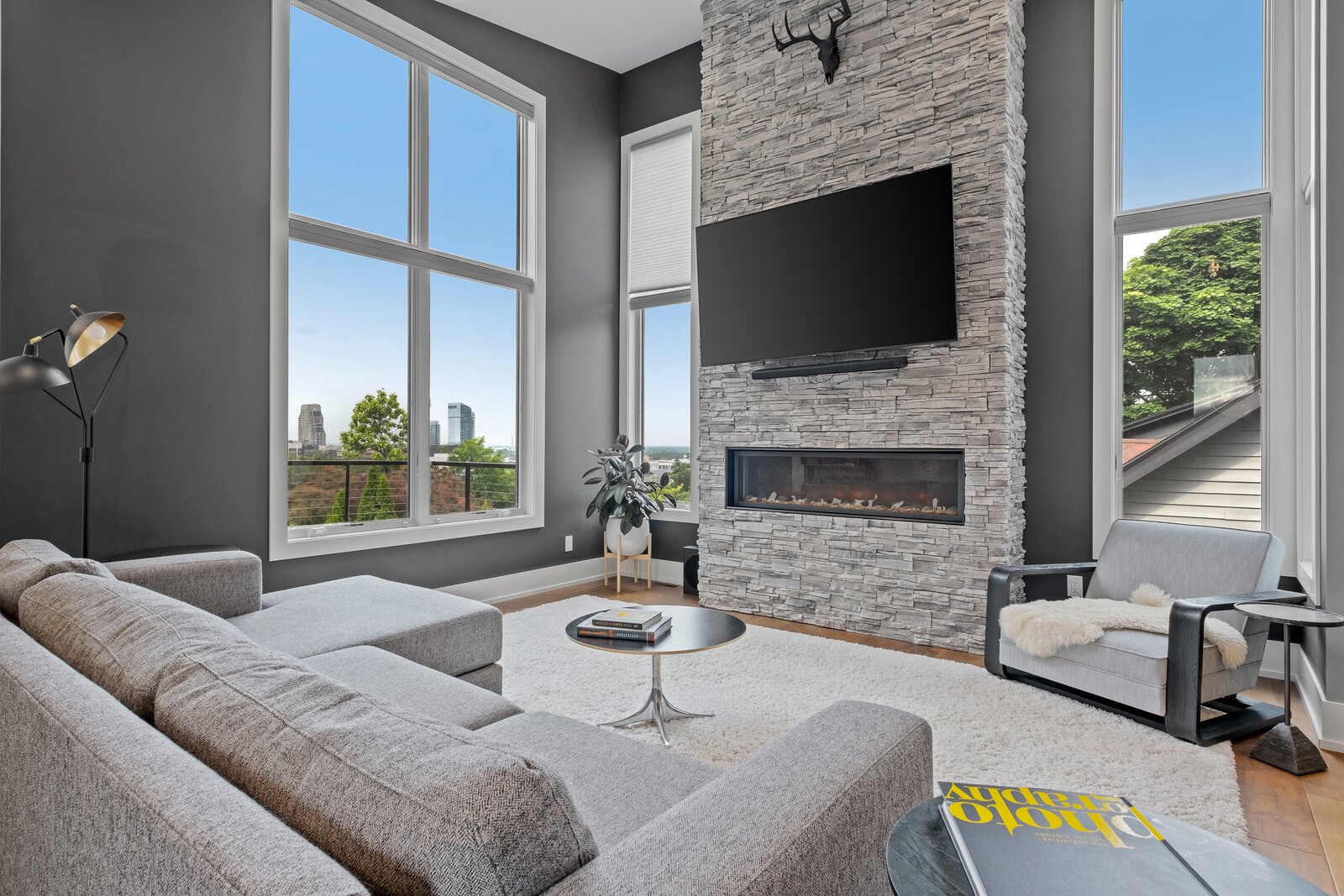 Photo 5 of 21 in Custom Modern with Skyline Views in Belknap Lookout by ...