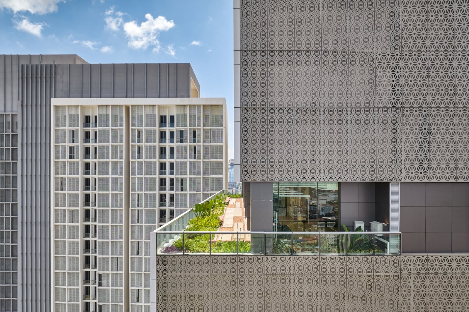 Photo 11 of 13 in Chip Mong Tower: A Stacked Silhouette Redefining ...