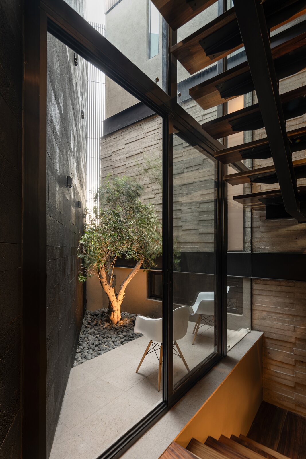 Photo 5 of 25 in ELE House by IRVING LASTIRI ROMO - Dwell