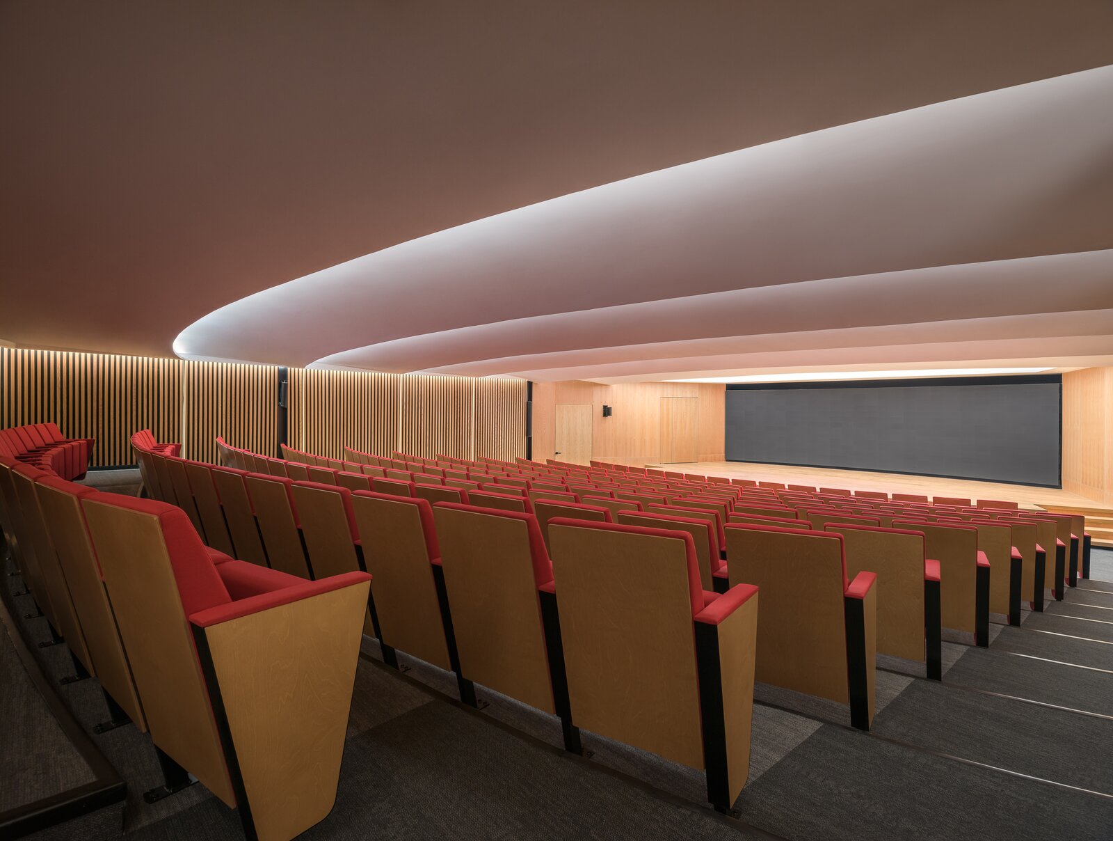 Photo 7 of 25 in Santander Corporate: first phase by CF taller de ...