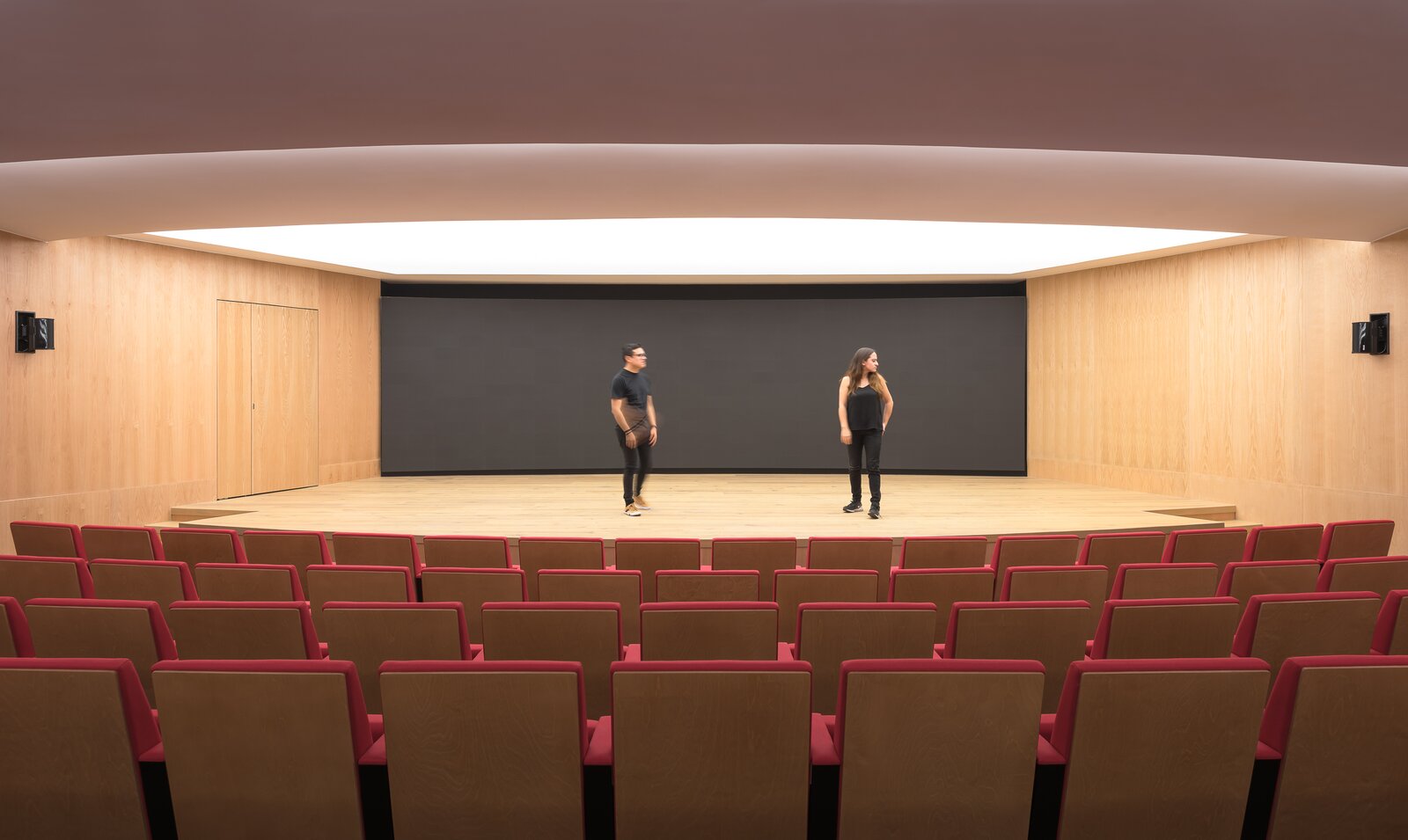 Photo 12 of 25 in Santander Corporate: first phase by CF taller de ...