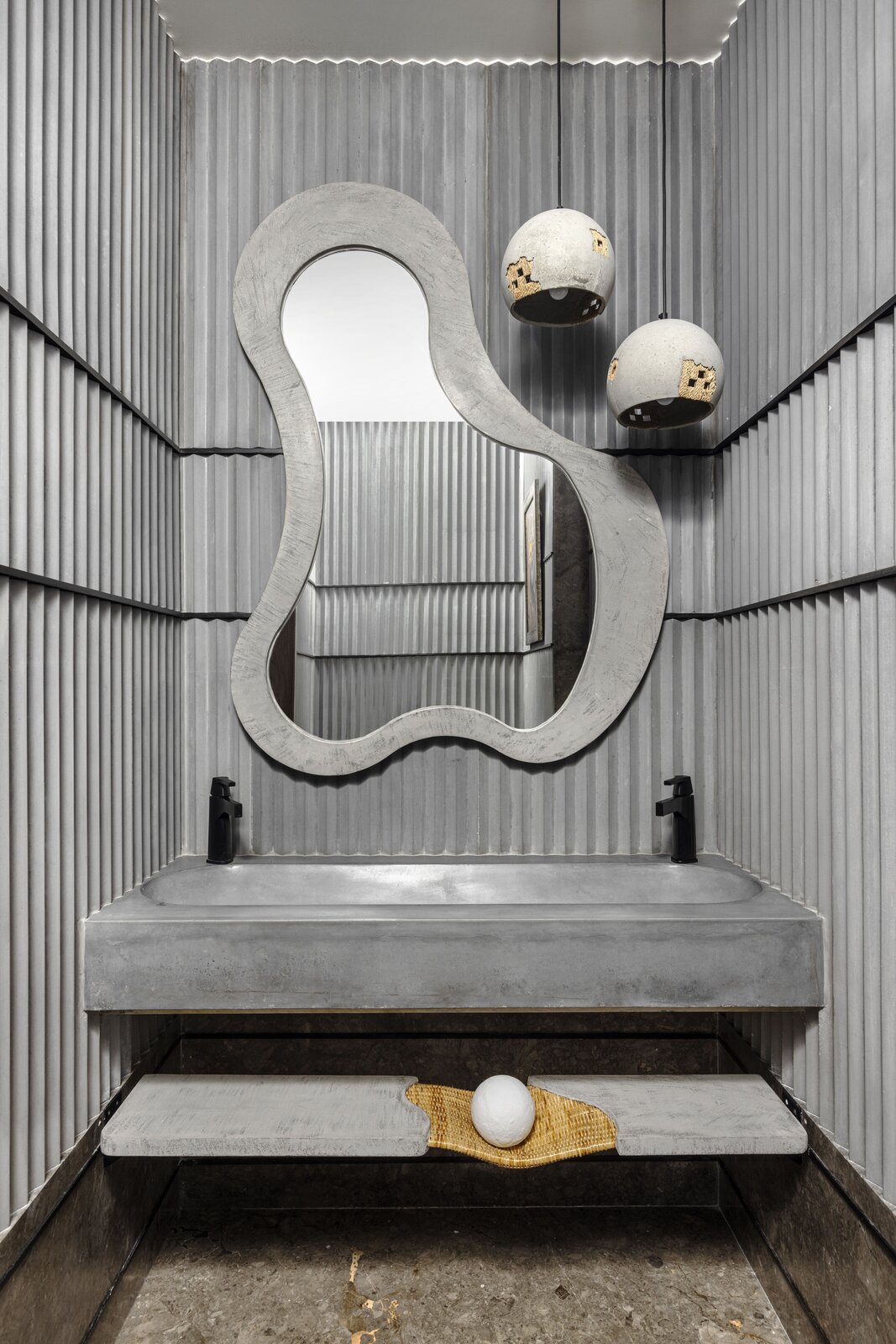 Photo 12 of 24 in The Fountainhead by Spaces & Design by Eztablish ...