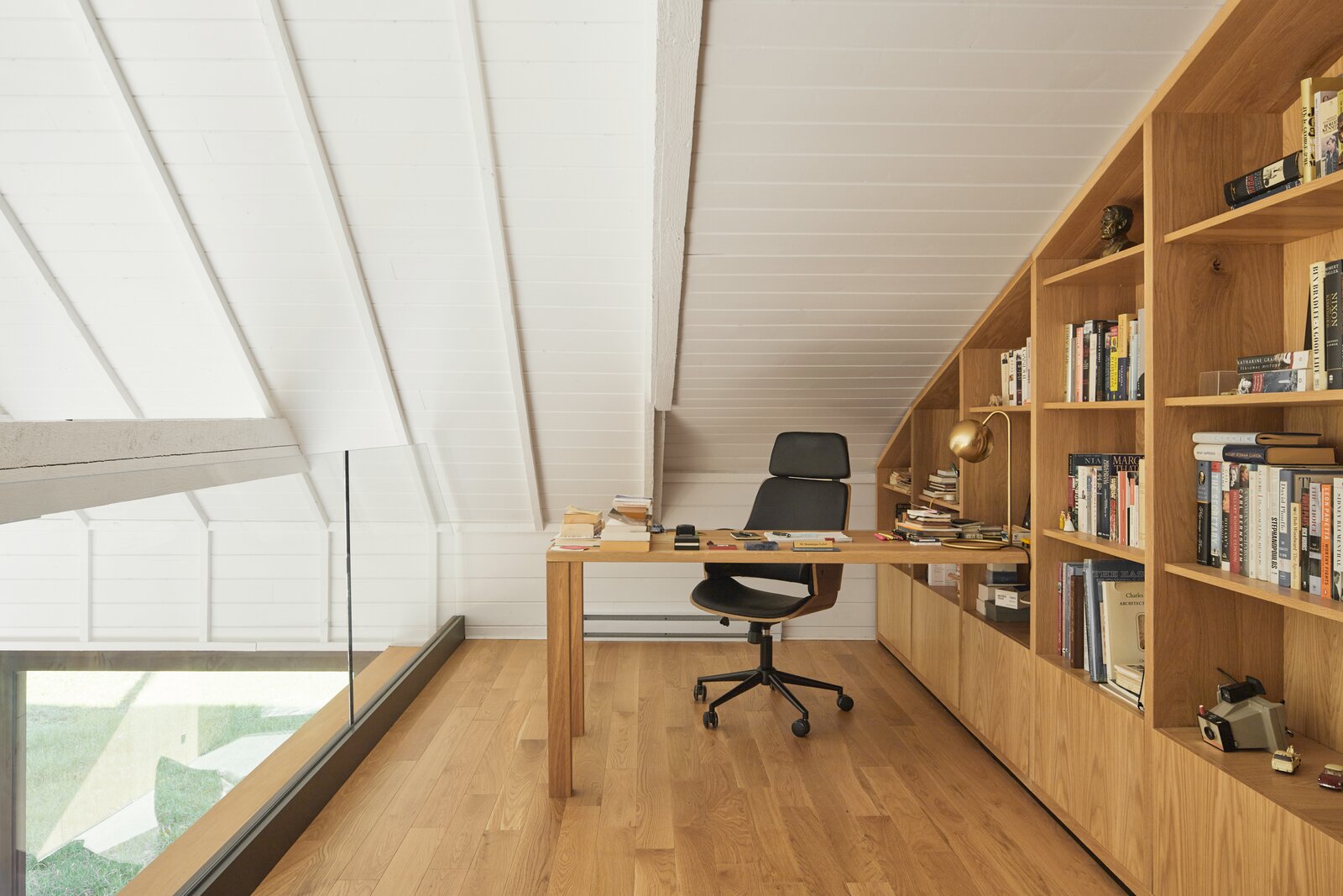 Photo 13 of 20 in The Denison House by Olivier Lapierre - Dwell