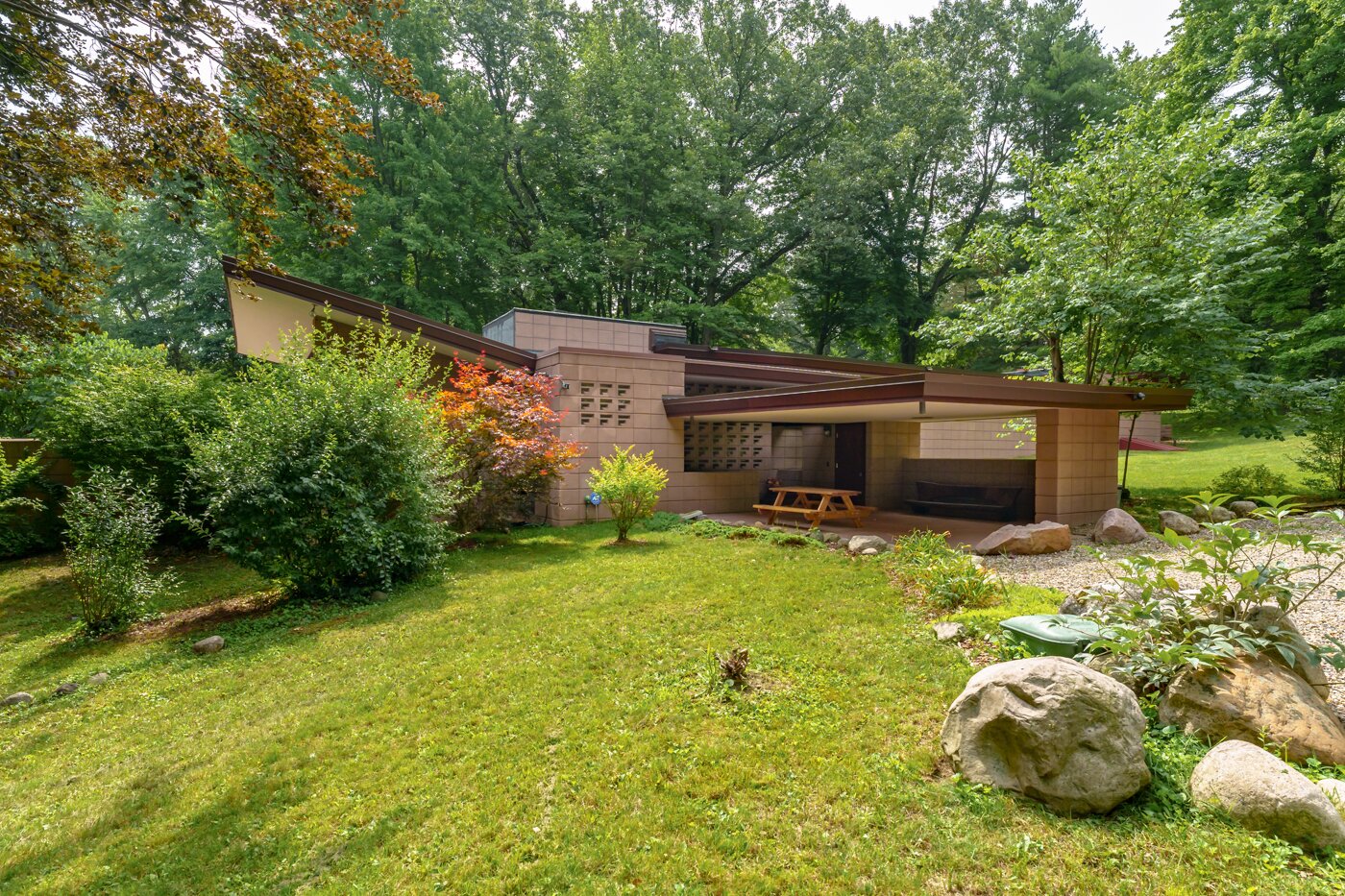 Photo 5 of 7 in Two Frank Lloyd Wright houses for sale together in Michigan by Victoria Krause ...