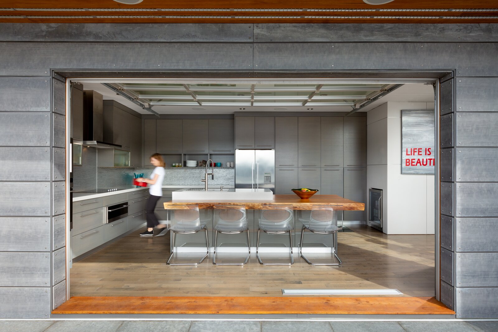 Photo 6 of 9 in Villa Vertigo by Synthesis Design - Dwell