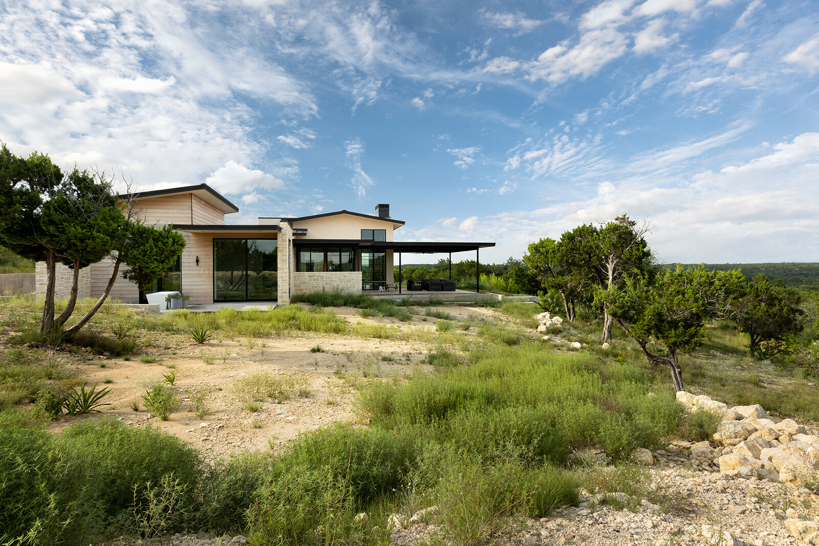 Photo 1 of 18 in Old Baldy Ranch by J Christopher Architecture - Dwell