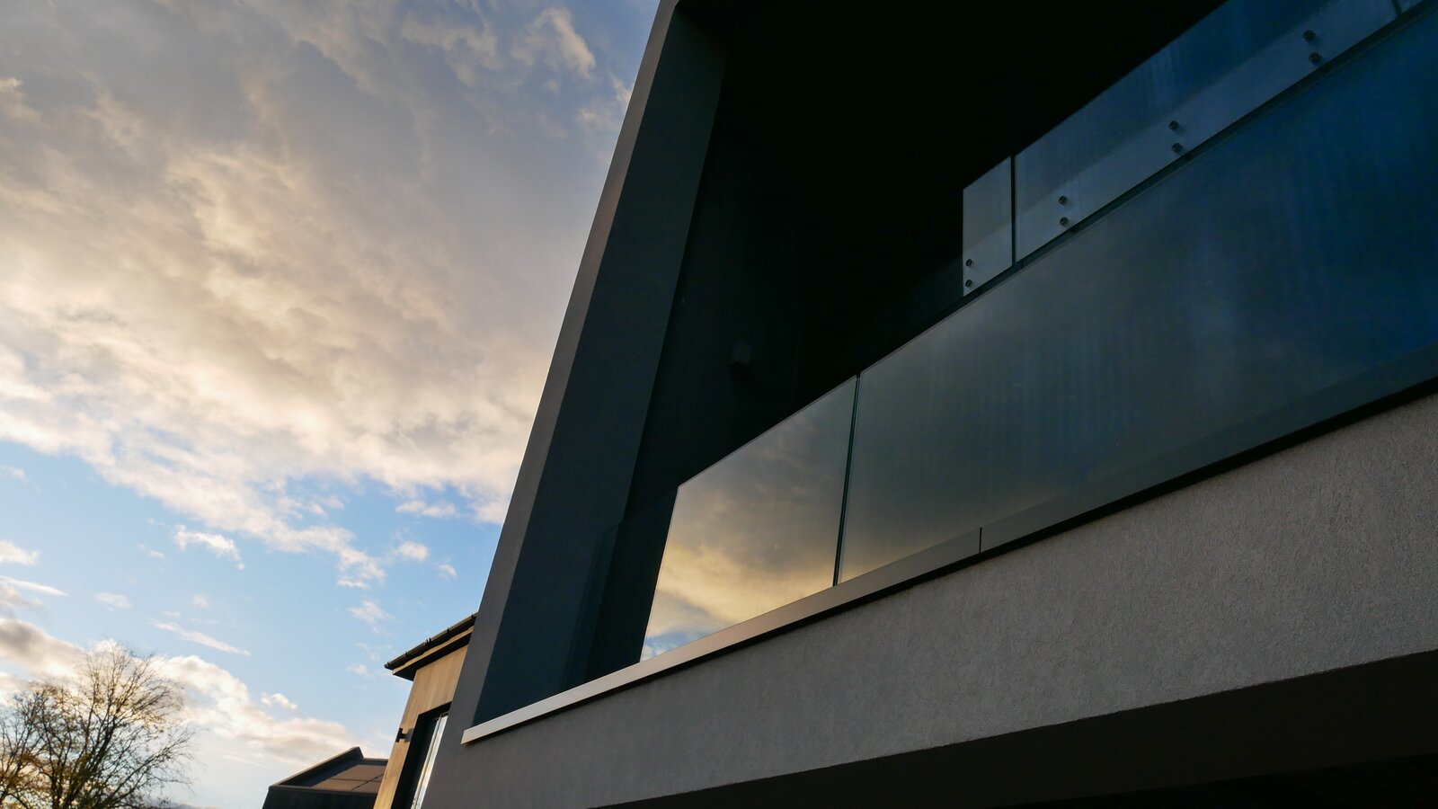 Photo 12 of 17 in HARI haus by Deborah Hastie - Dwell