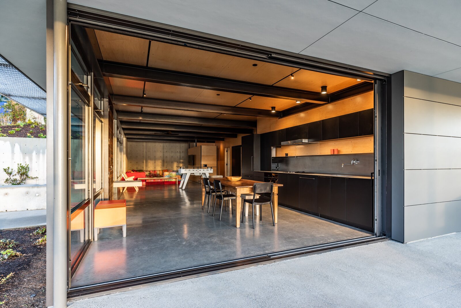 Photo 7 of 8 in Seward Park Lake House by E. Cobb Architects - Dwell