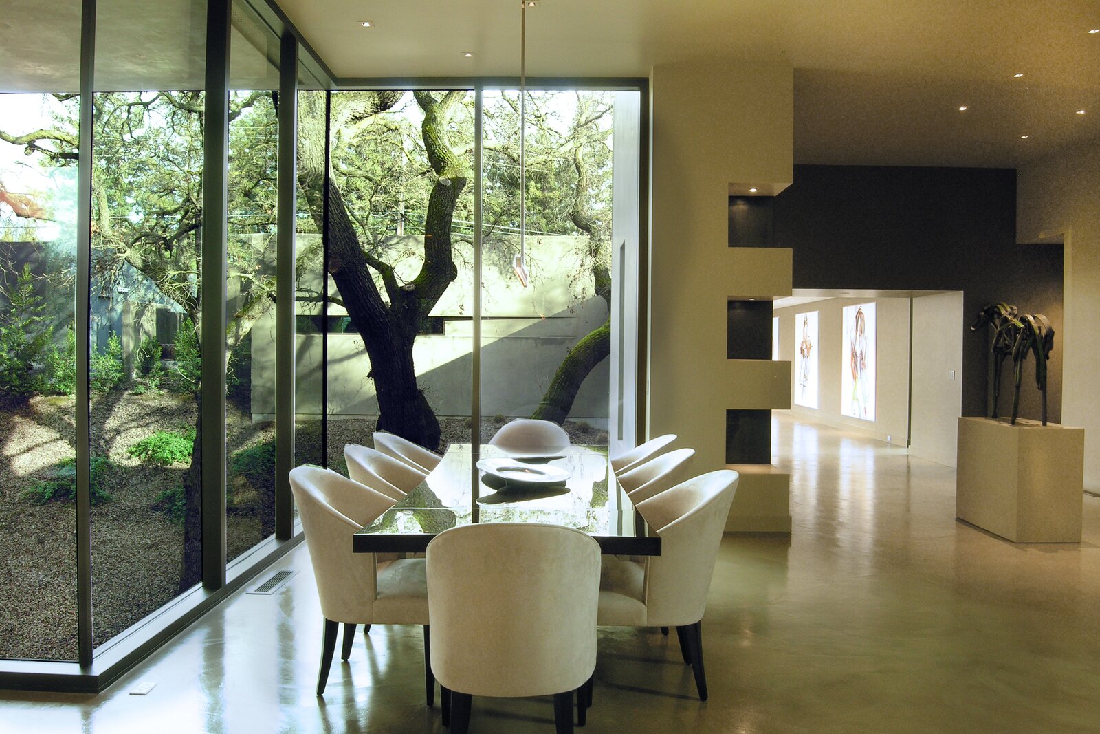 Photo 9 of 21 in Gallery House by Conrad Asturi Studios - Dwell