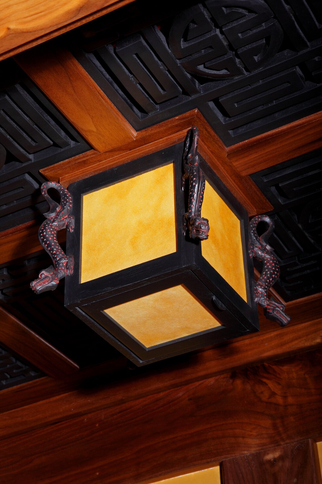 Photo 6 of 12 in Ming Dynasty Suite by JMAD - Dwell