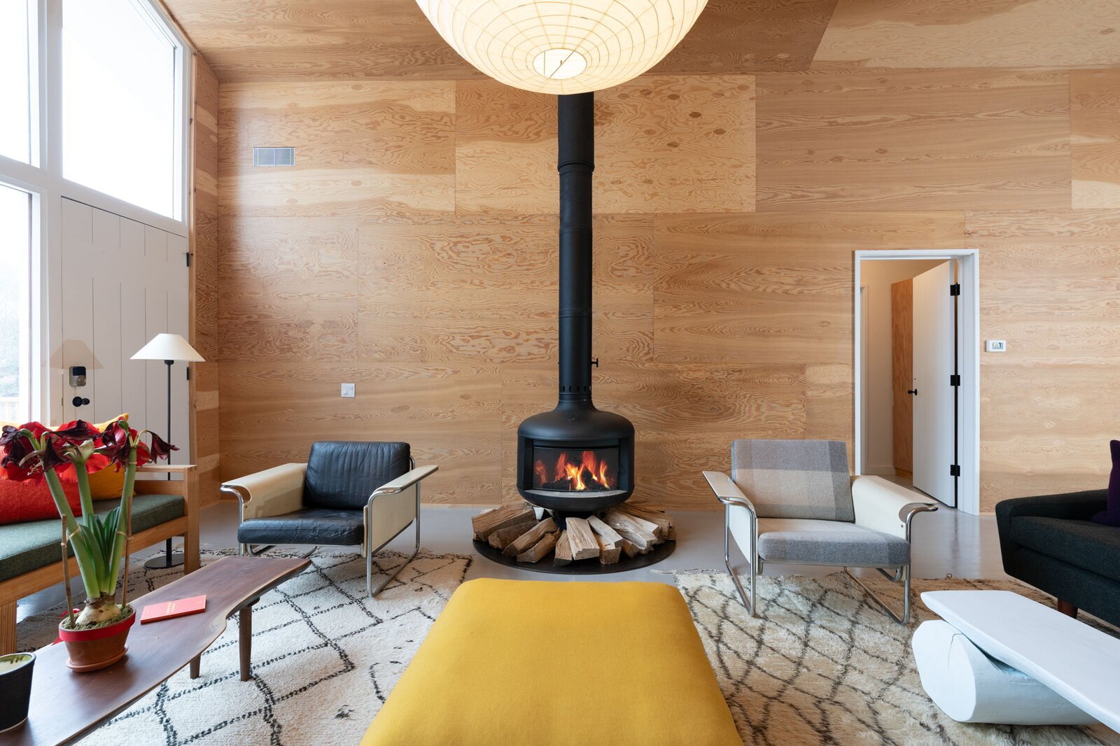 Photo 8 of 17 in Après-ski Chalet at Hunter Mountain by Leslie Foti ...
