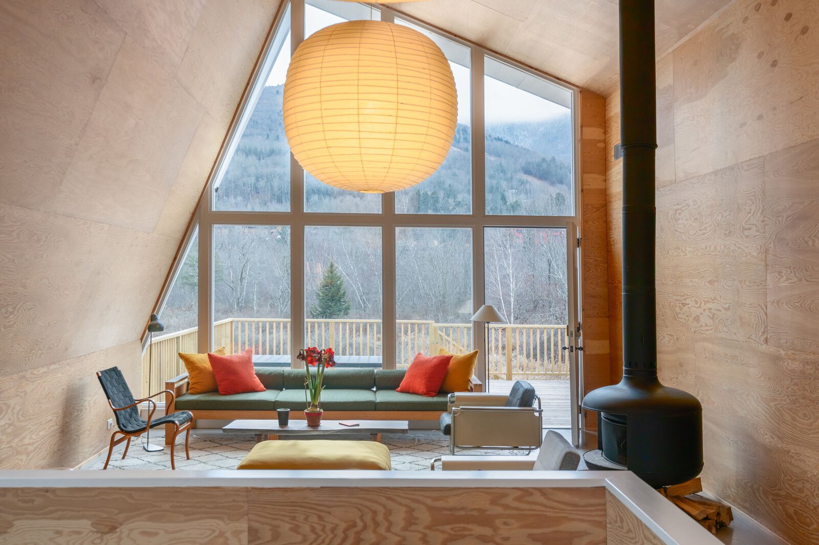Photo 6 of 17 in Après-ski Chalet at Hunter Mountain by Leslie Foti ...