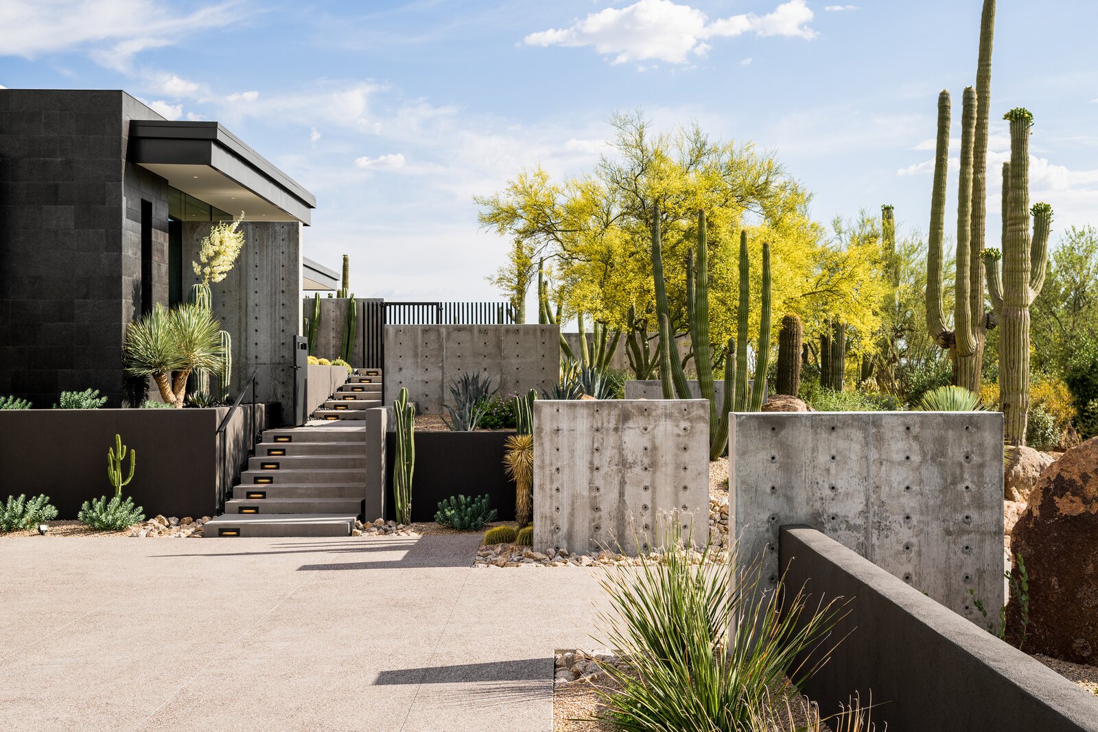 Photo 1 of 17 in SB Residence by Tate Studio Architects - Dwell