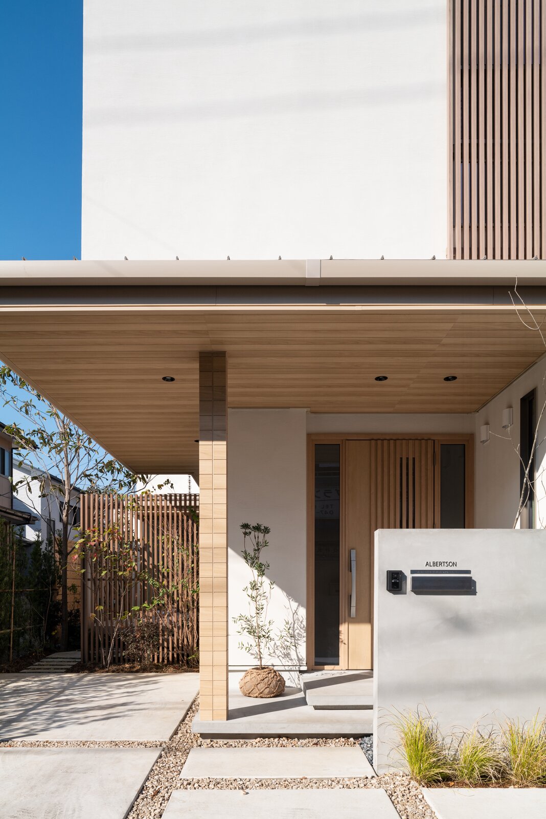 Photo 3 of 48 in Counter-Balance House by Benjamin Albertson - Dwell