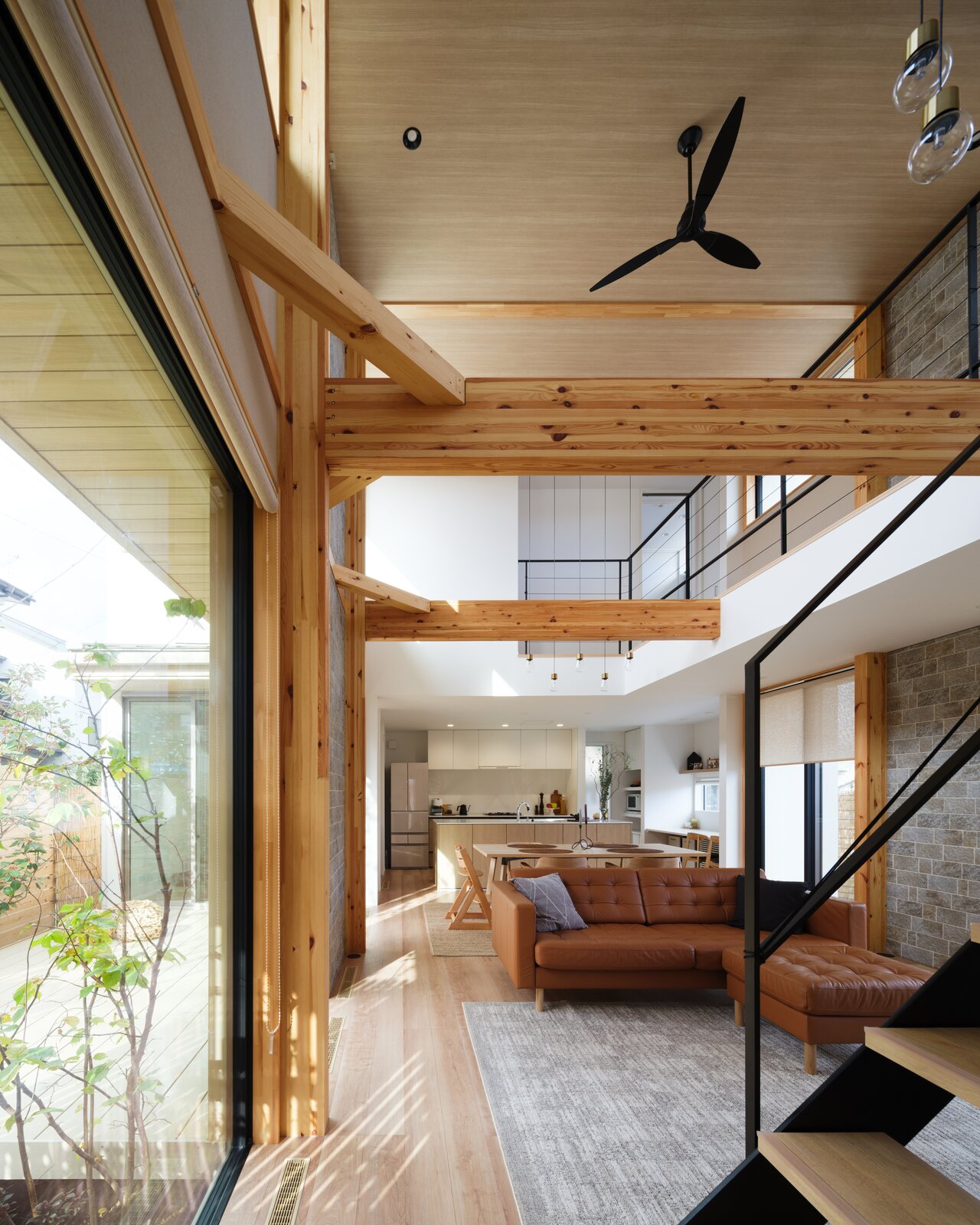Photo 17 of 48 in Counter-Balance House by Benjamin Albertson - Dwell
