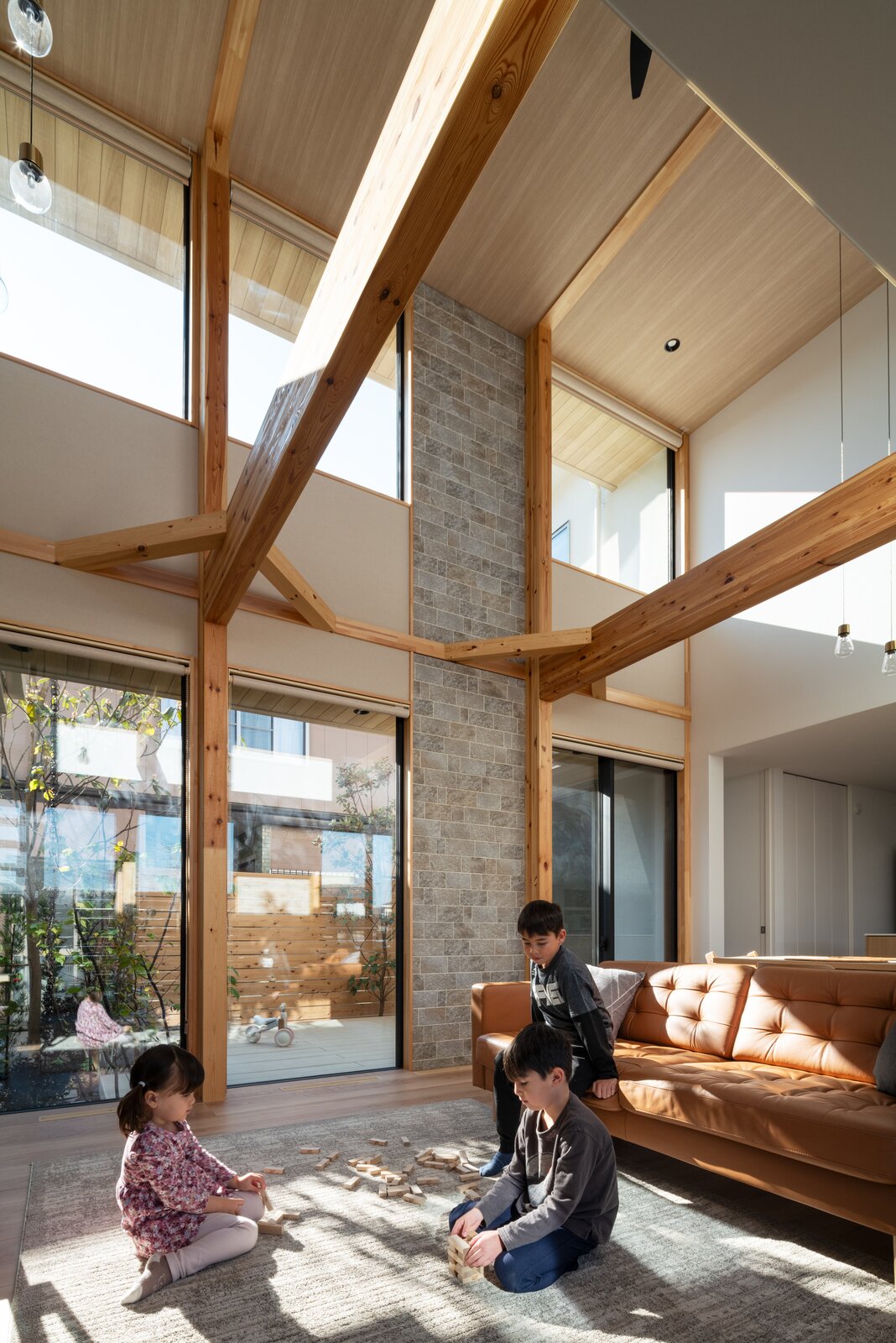 Photo 20 of 48 in Counter-Balance House by Benjamin Albertson - Dwell