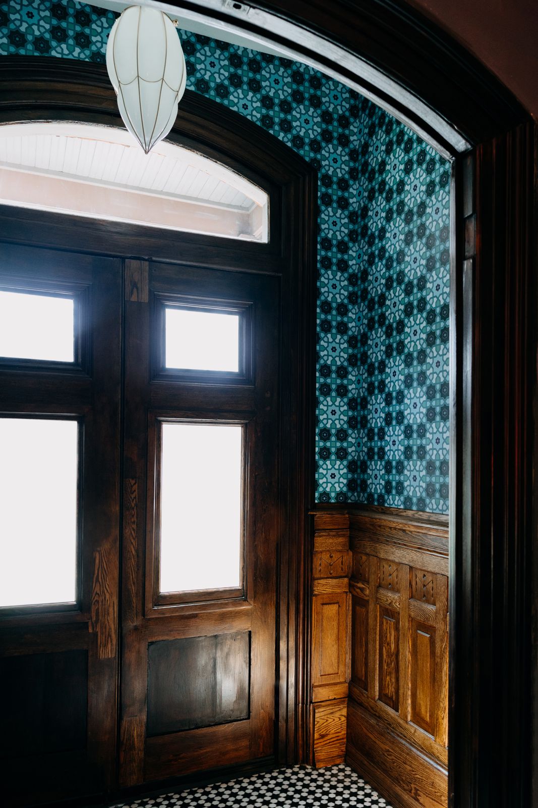 Photo 4 of 13 in Historic Detroit Restoration by Jill Lamphier - Dwell