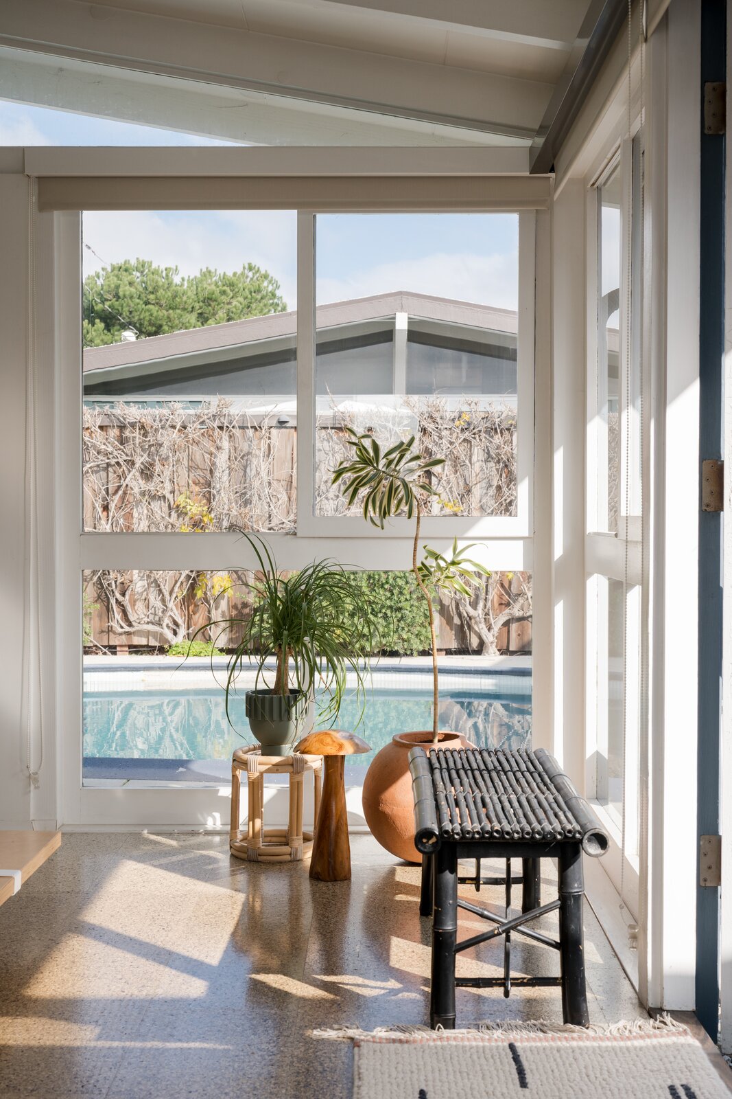 Photo 10 of 24 in The California Cliff May Ranch Home by MELIS SIRVANCI ...