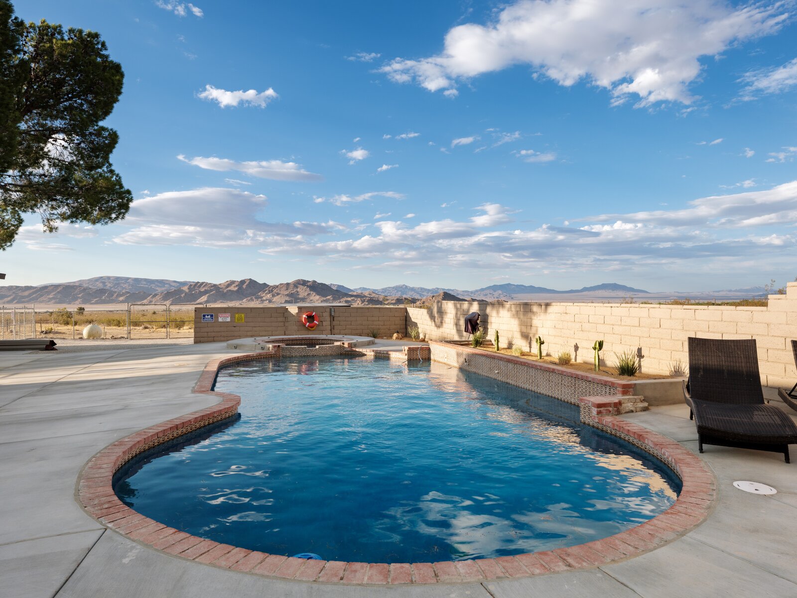 Photo 9 of 11 in Bourbon Ranch - High Desert by Richard Simmons - Dwell