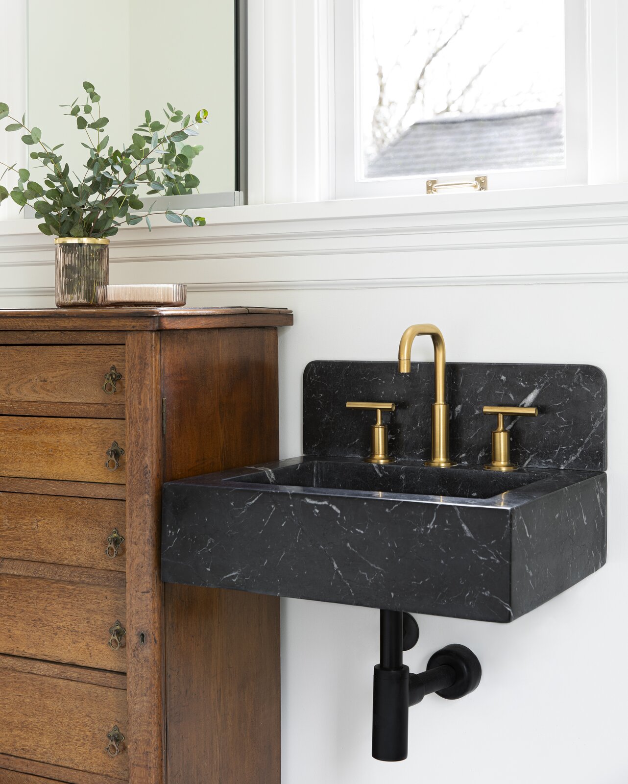 Photo 18 of 34 in The Luke House by Helen Boucher - Dwell