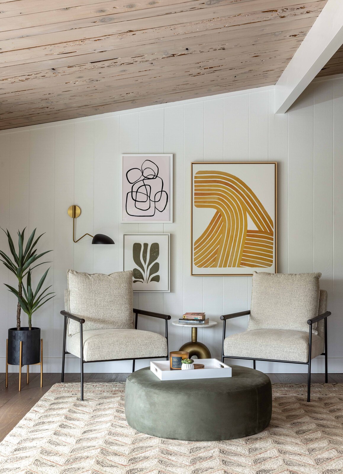 Photo 2 of 13 in Midcentury Retro Revival by Studio Connolly - Dwell