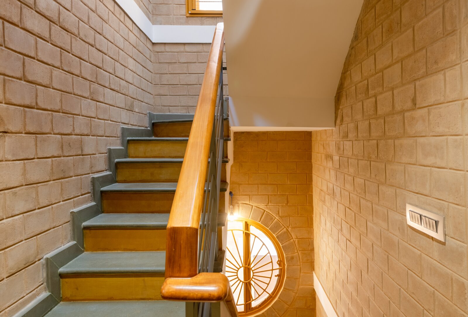 Photo 3 of 44 in Audumbara by Tropic Responses - Dwell