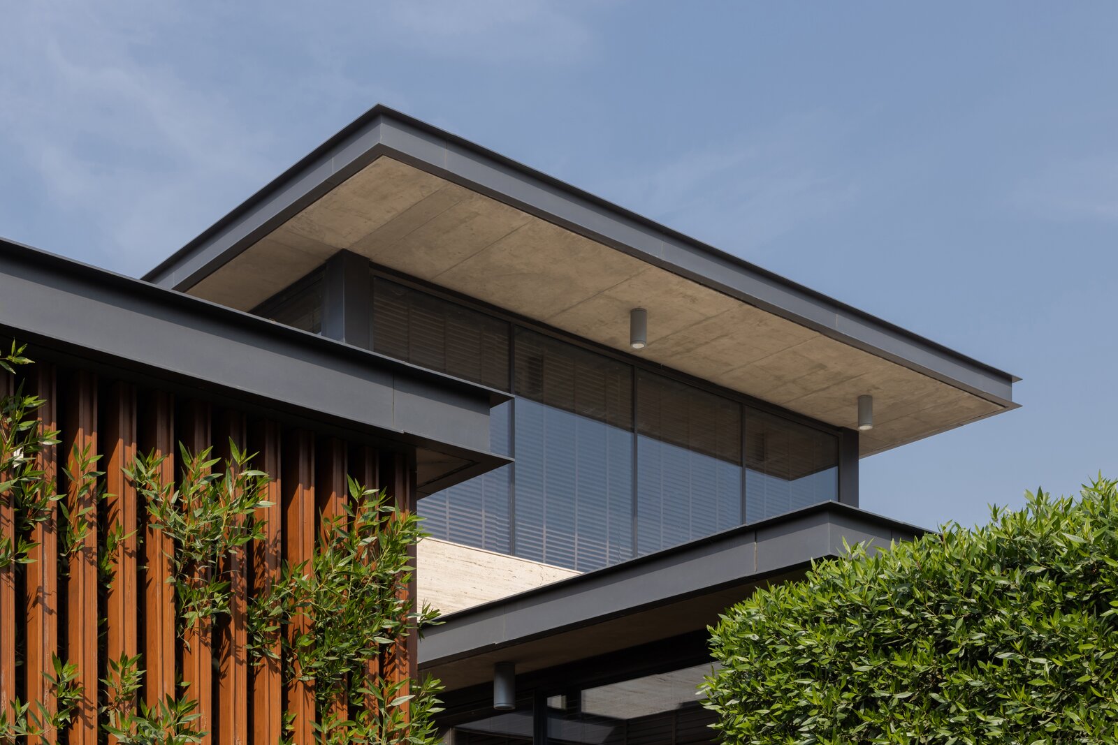 Photo 3 of 28 in The Annexe at Anand by INI Design Studio - Dwell