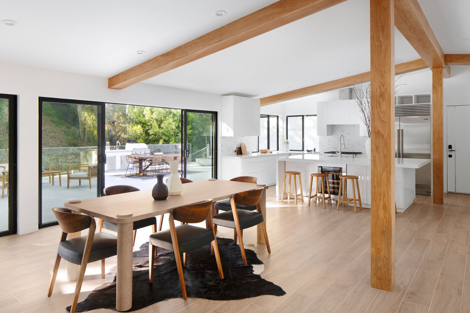 Photo 9 of 15 in Mandeville Canyon - Mid Century Modern Revamp by Mark ...