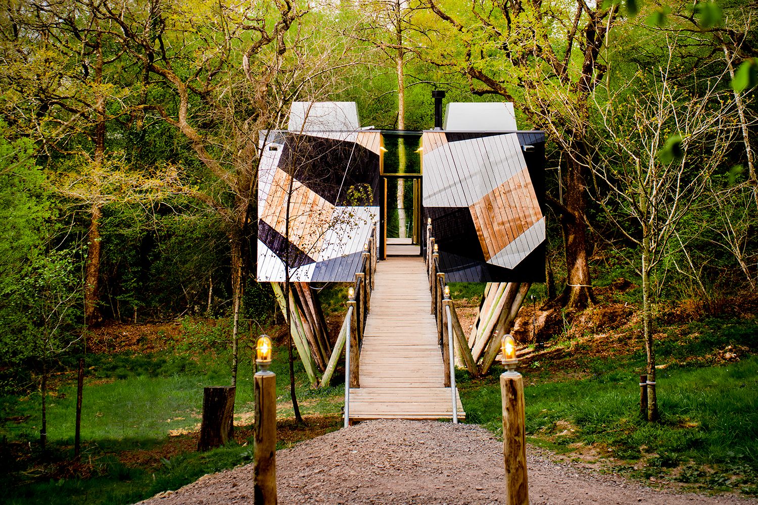 Photo 2 of 16 in Three Award-Winning Tree Houses Hit the Market in ...
