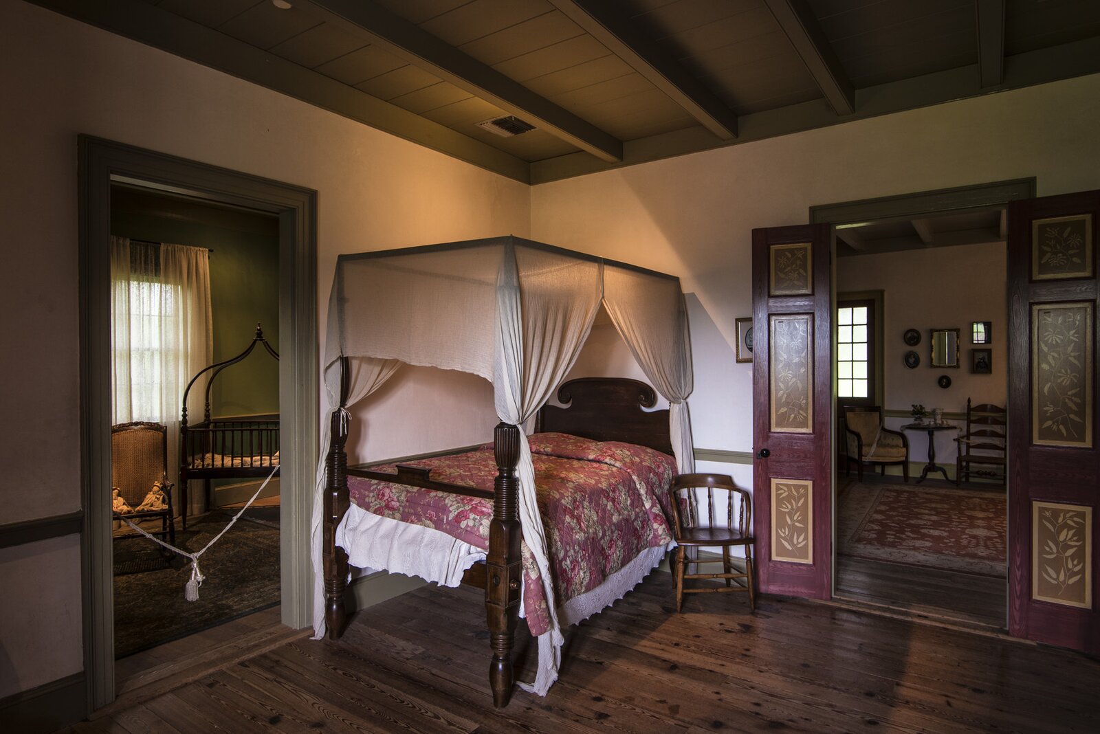 Photo 5 of 10 in Laura Plantation House by William Guion - Dwell