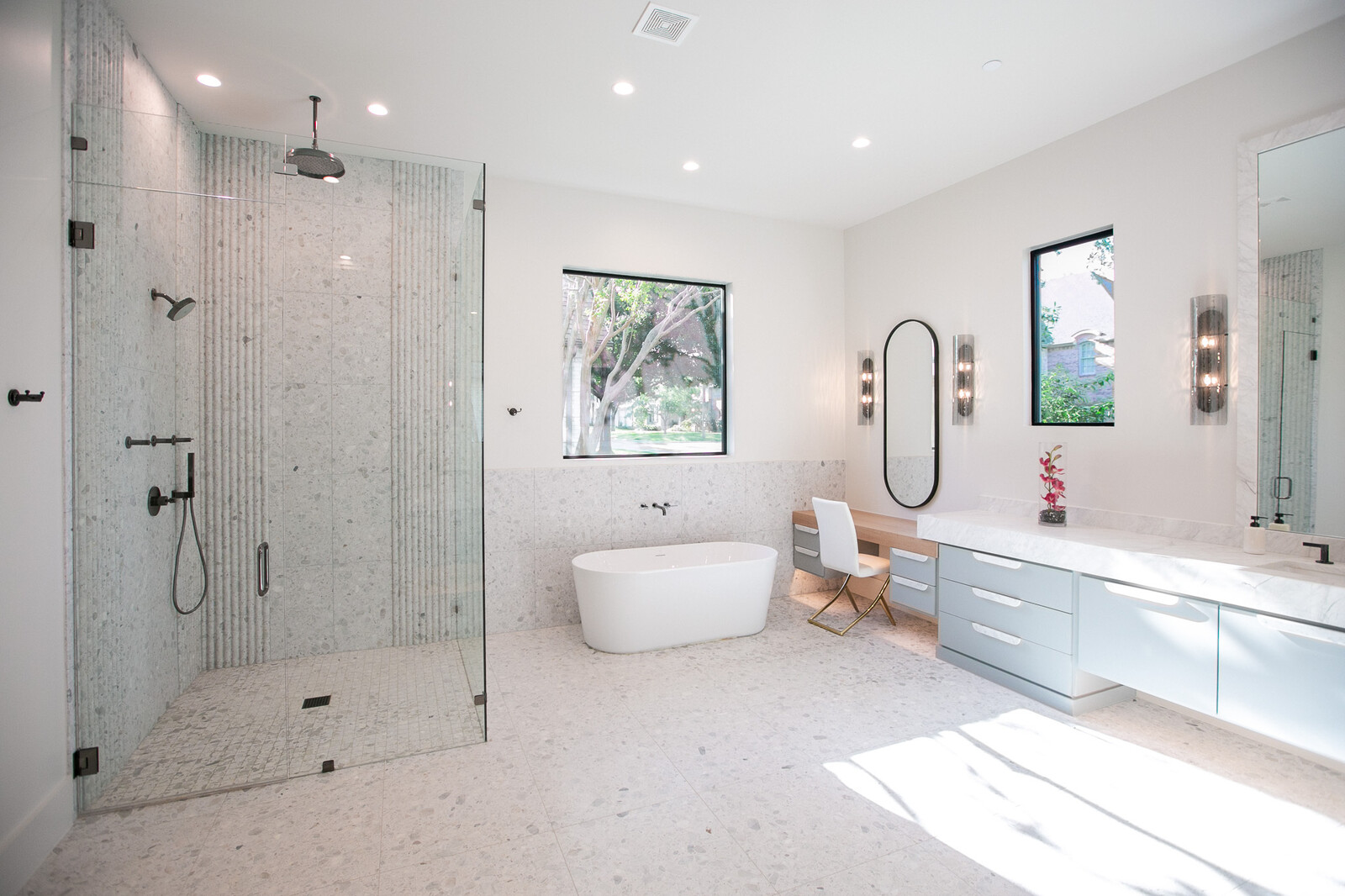 Photo 10 of 25 in Luxury On Joyce Way by RAM Windows & Doors - Dwell