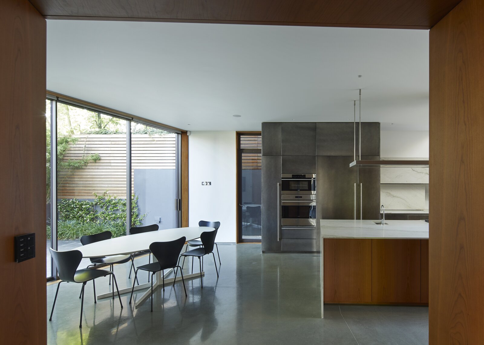 Photo 13 of 44 in Mesh House by Karl Mok - Dwell