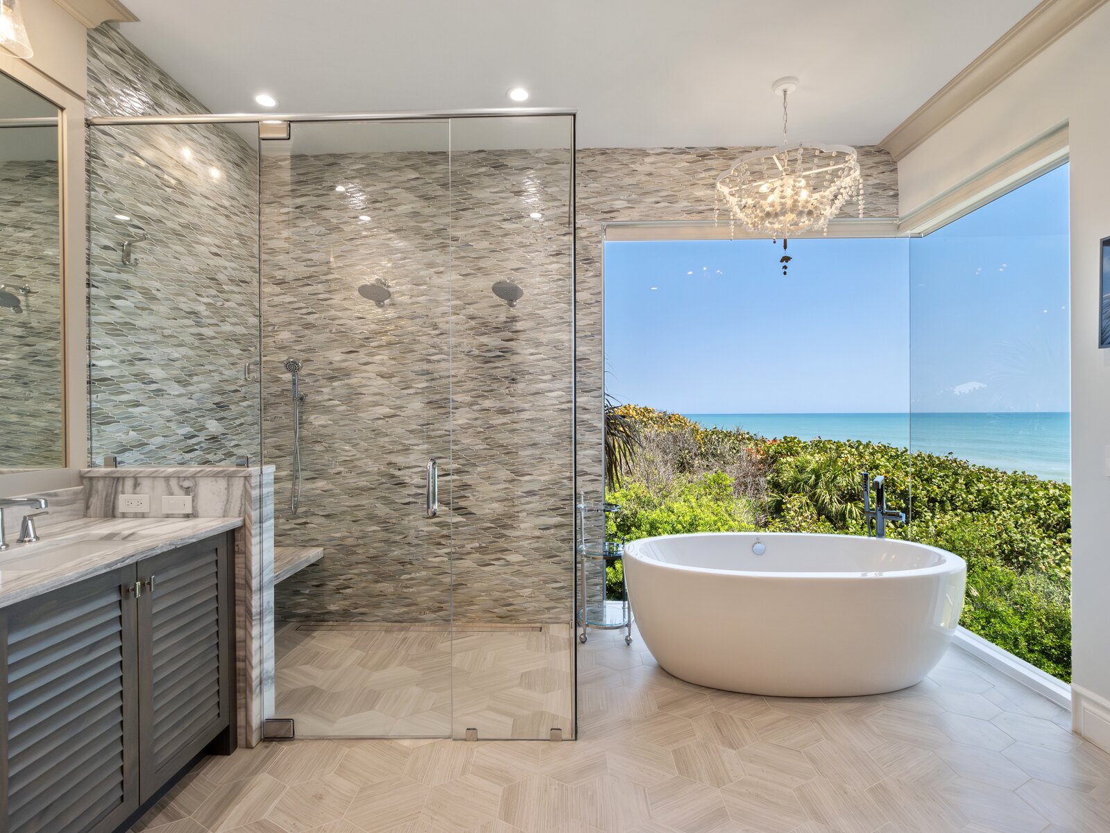 Photo 13 of 42 in Alice's Playground by Janyne Kenworthy - Dwell