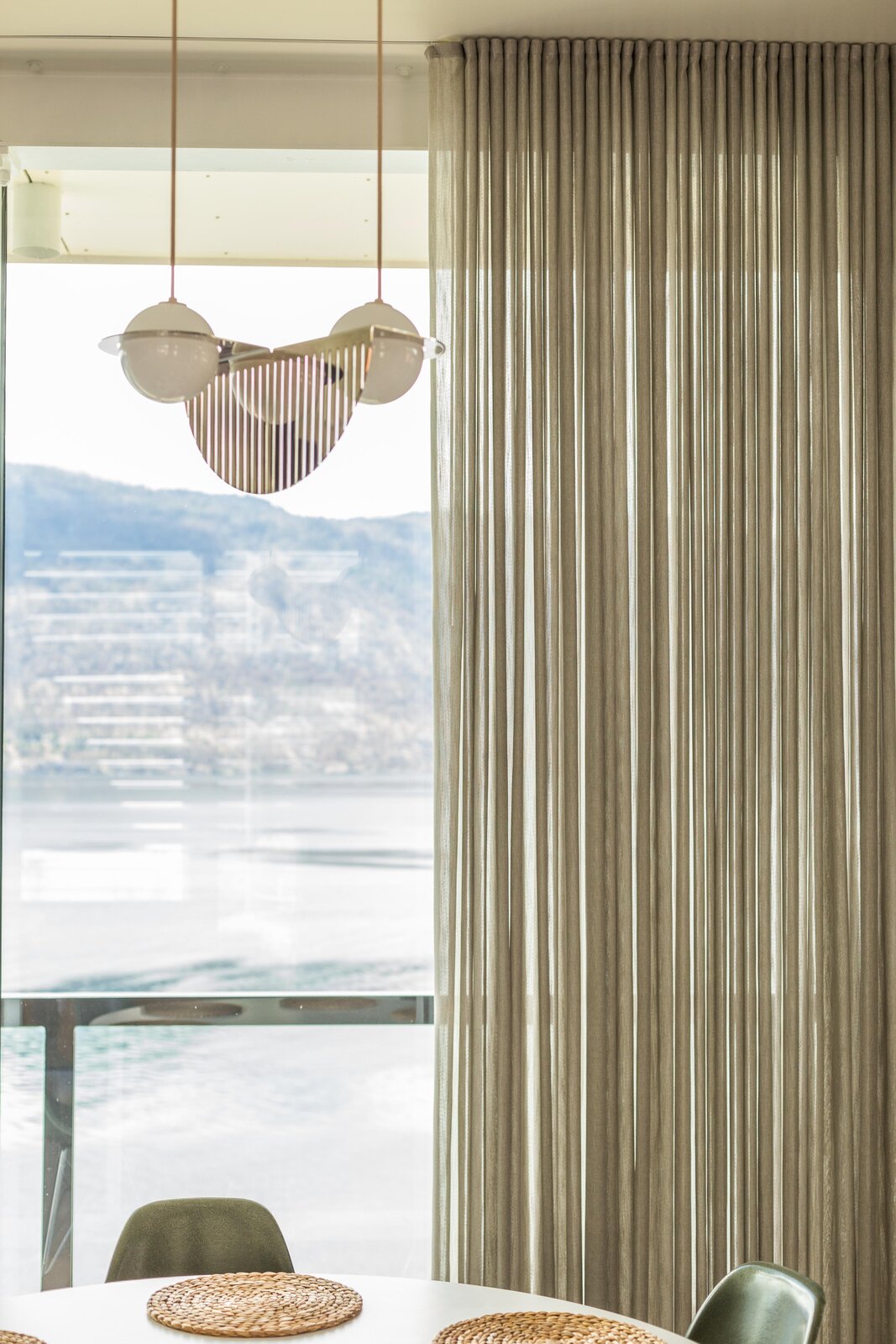 Photo 9 of 14 in alton cliff house by Megan Bowers - Dwell