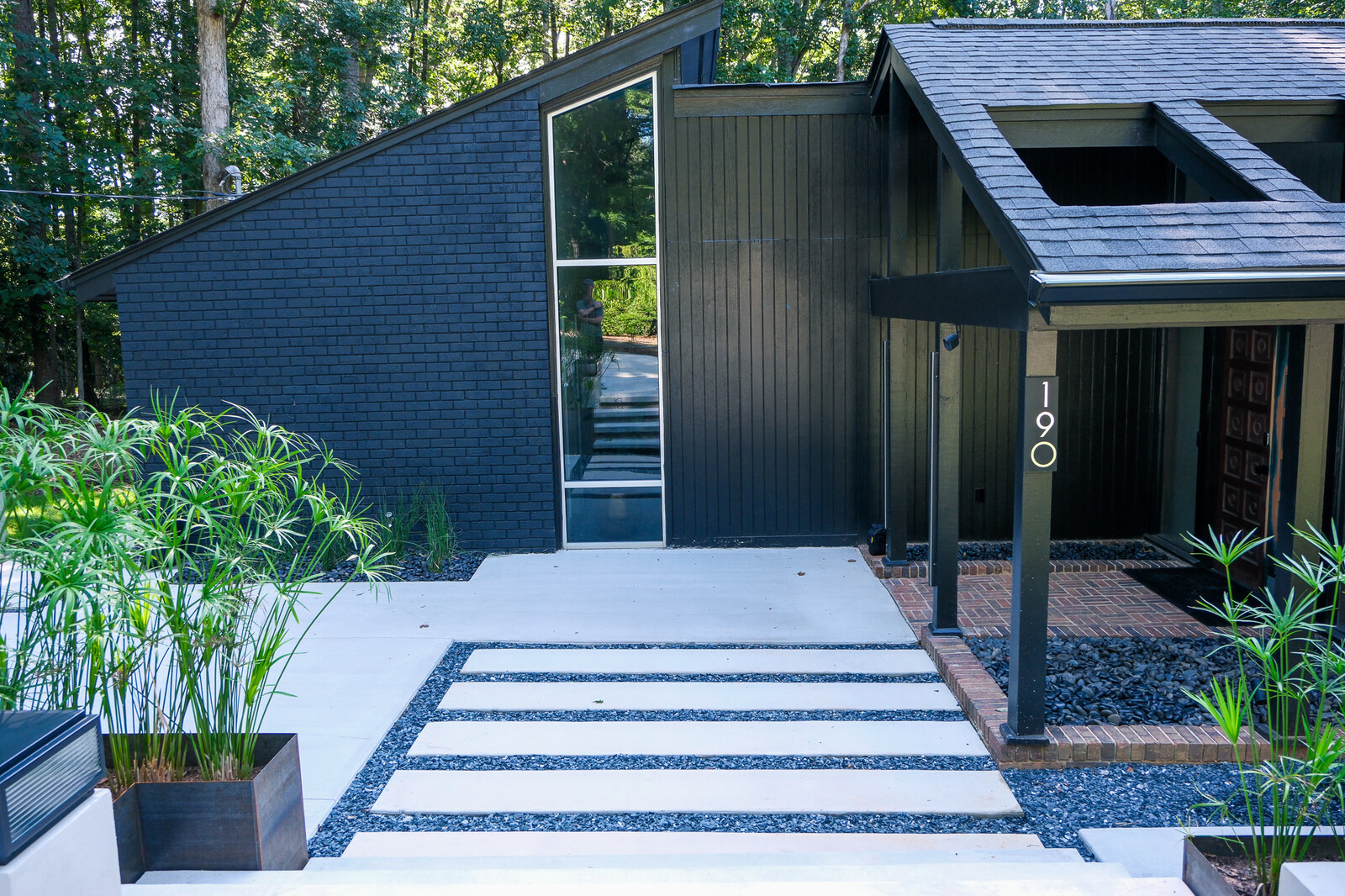Modern front yard in Athens, GA (6 Photos) - Dwell