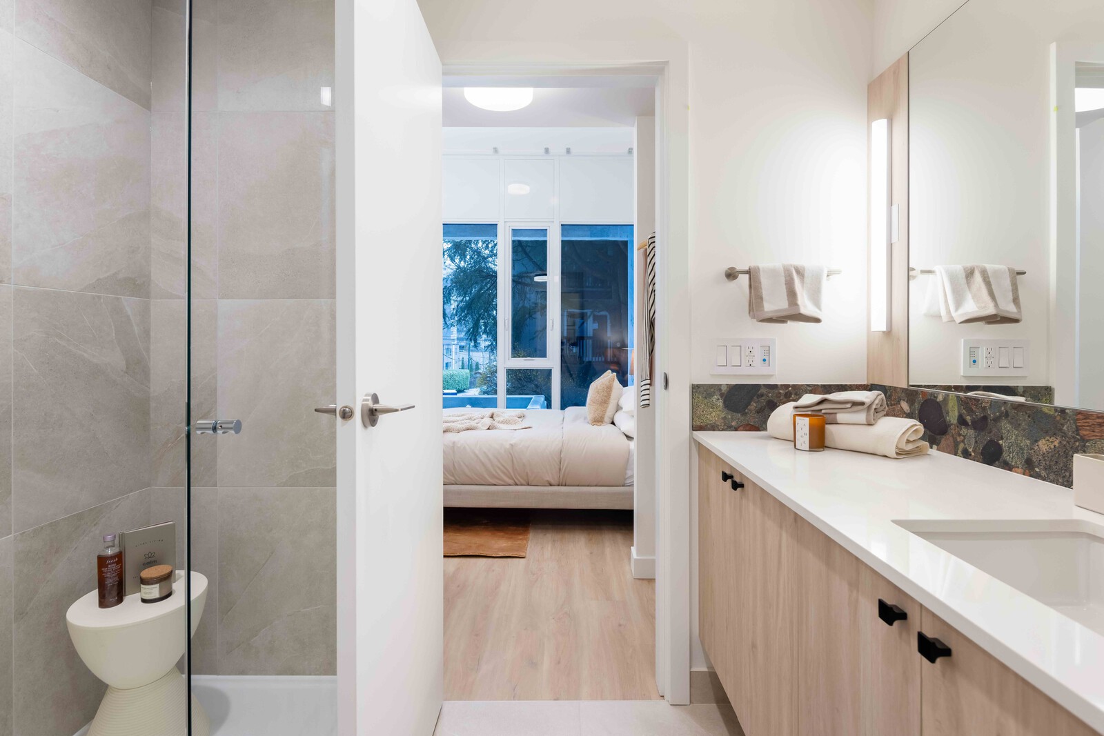 Photo 7 of 7 in Century by Cressey: A New Milestone in Rental Living on ...