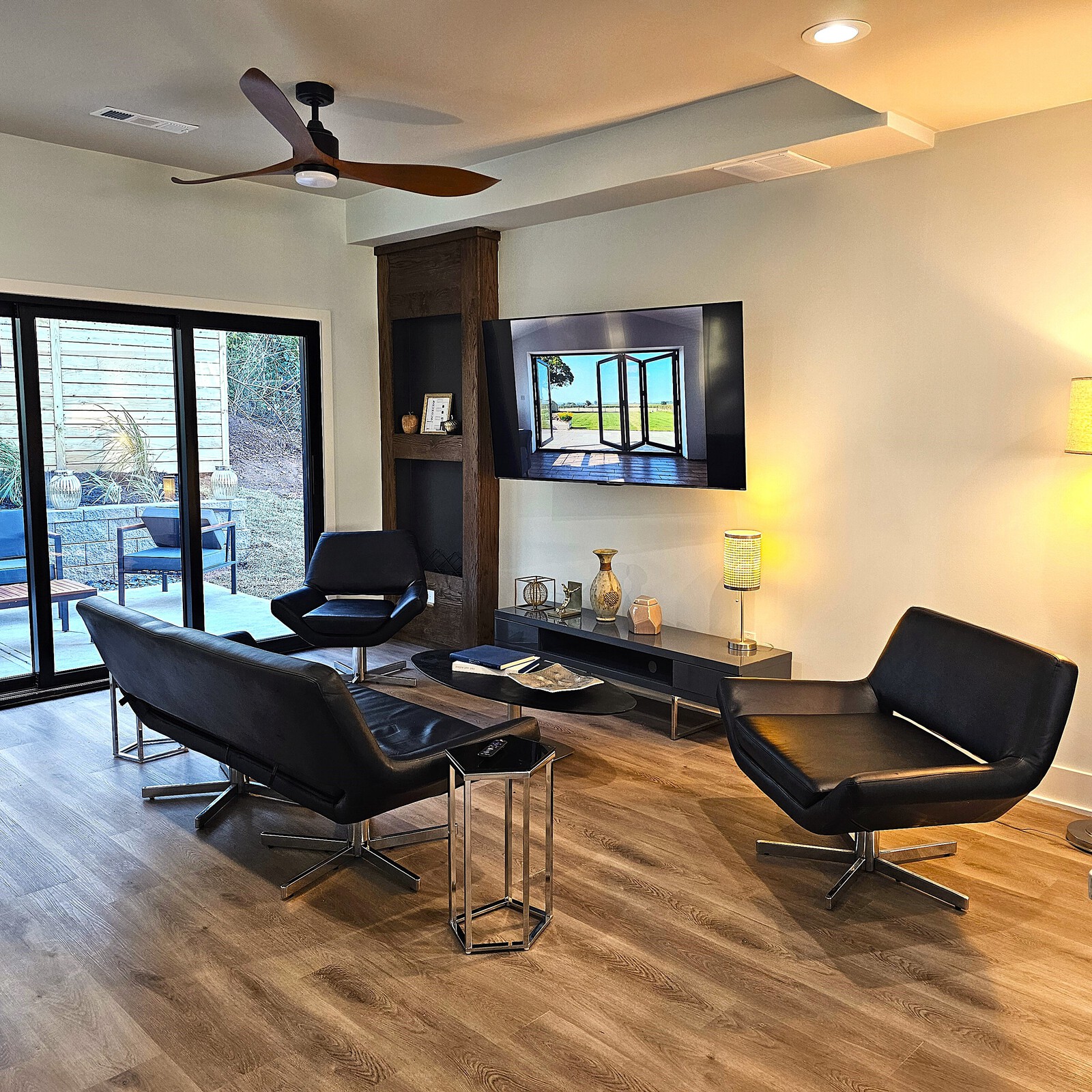 Photo 4 of 18 in Aura Small Home Plan by Rockethouse Design & Build - Dwell