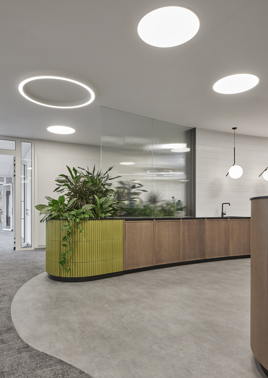 Photo 8 of 20 in Deloitte Iceland Office Interior Design by Yrki ...