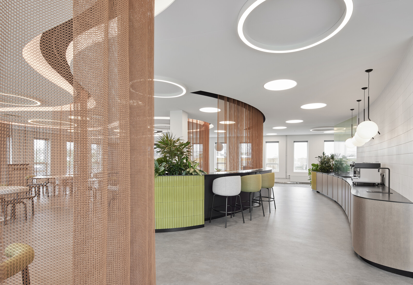 Photo 2 of 20 in Deloitte Iceland Office Interior Design by Yrki ...