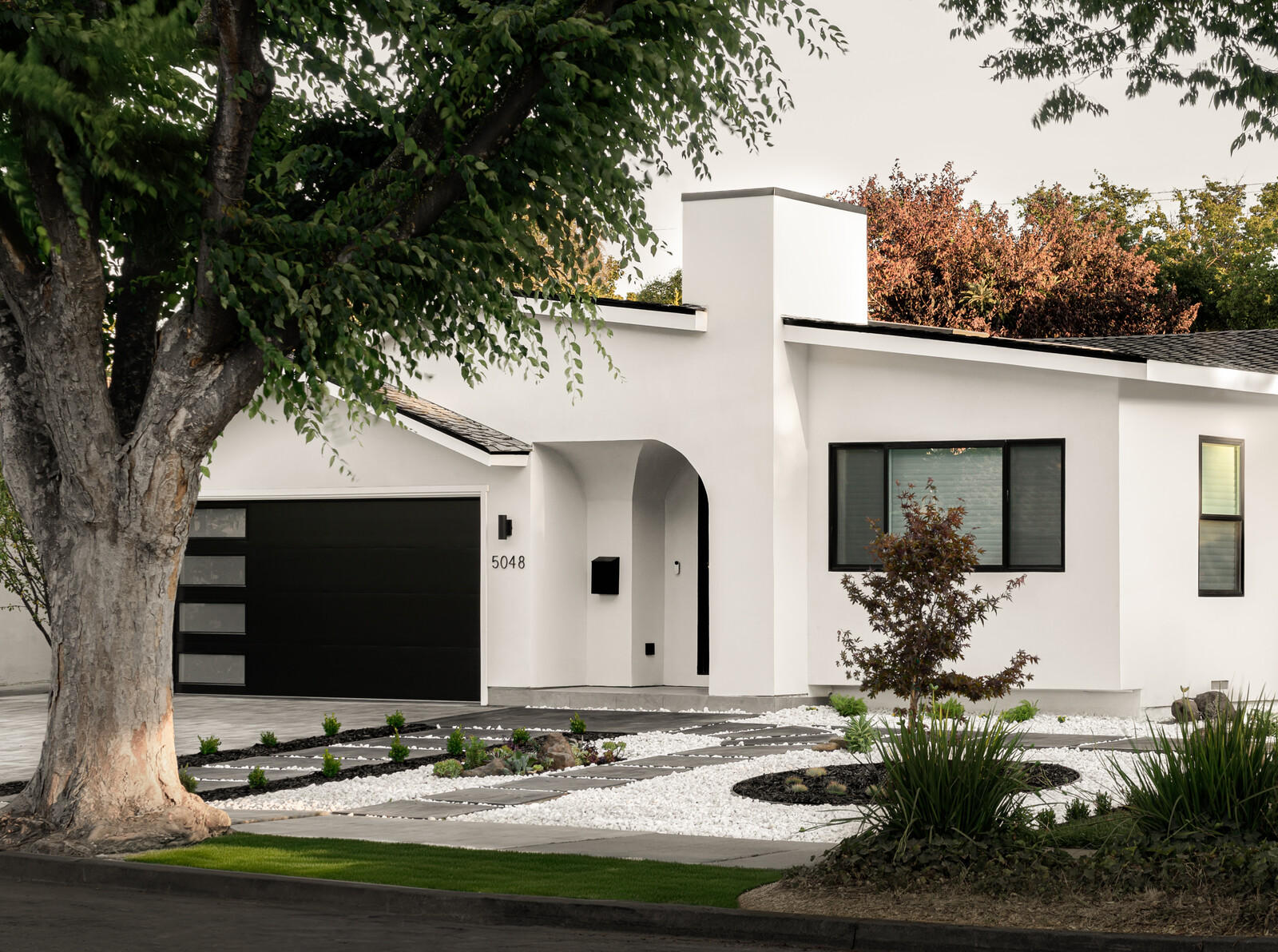 Photo 4 of 18 in Vault & Stack House by Endemic Architecture - Dwell